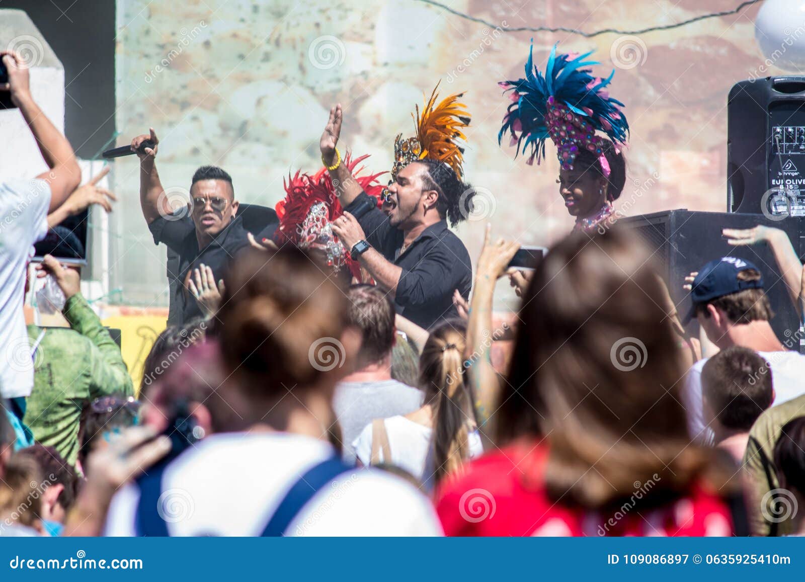 Festival De Colorfest Das Cores Fotografia Editorial - Imagem de curso ...