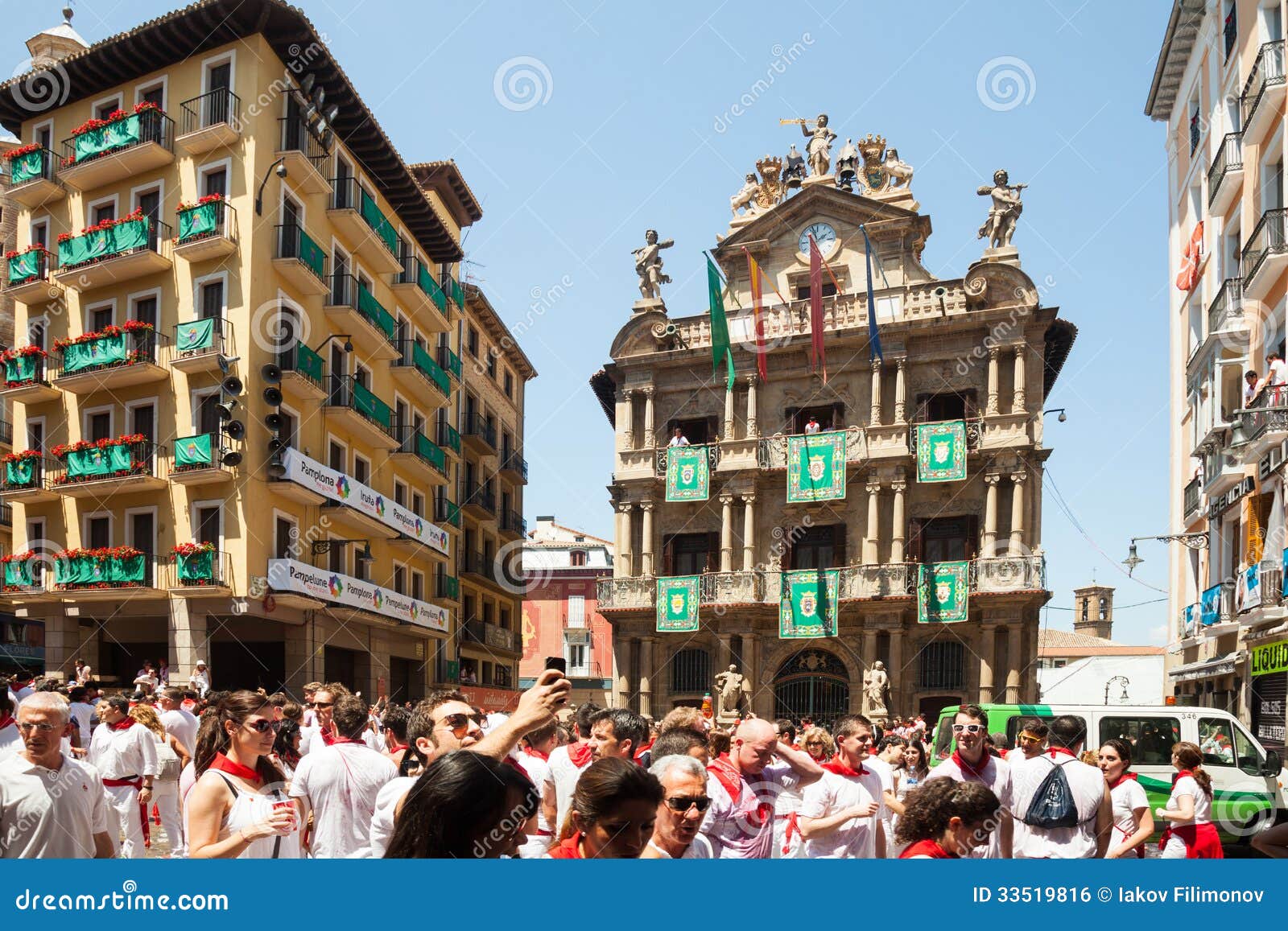 Festival de San Fermin foto editorial. Imagem de cultura - 33519816