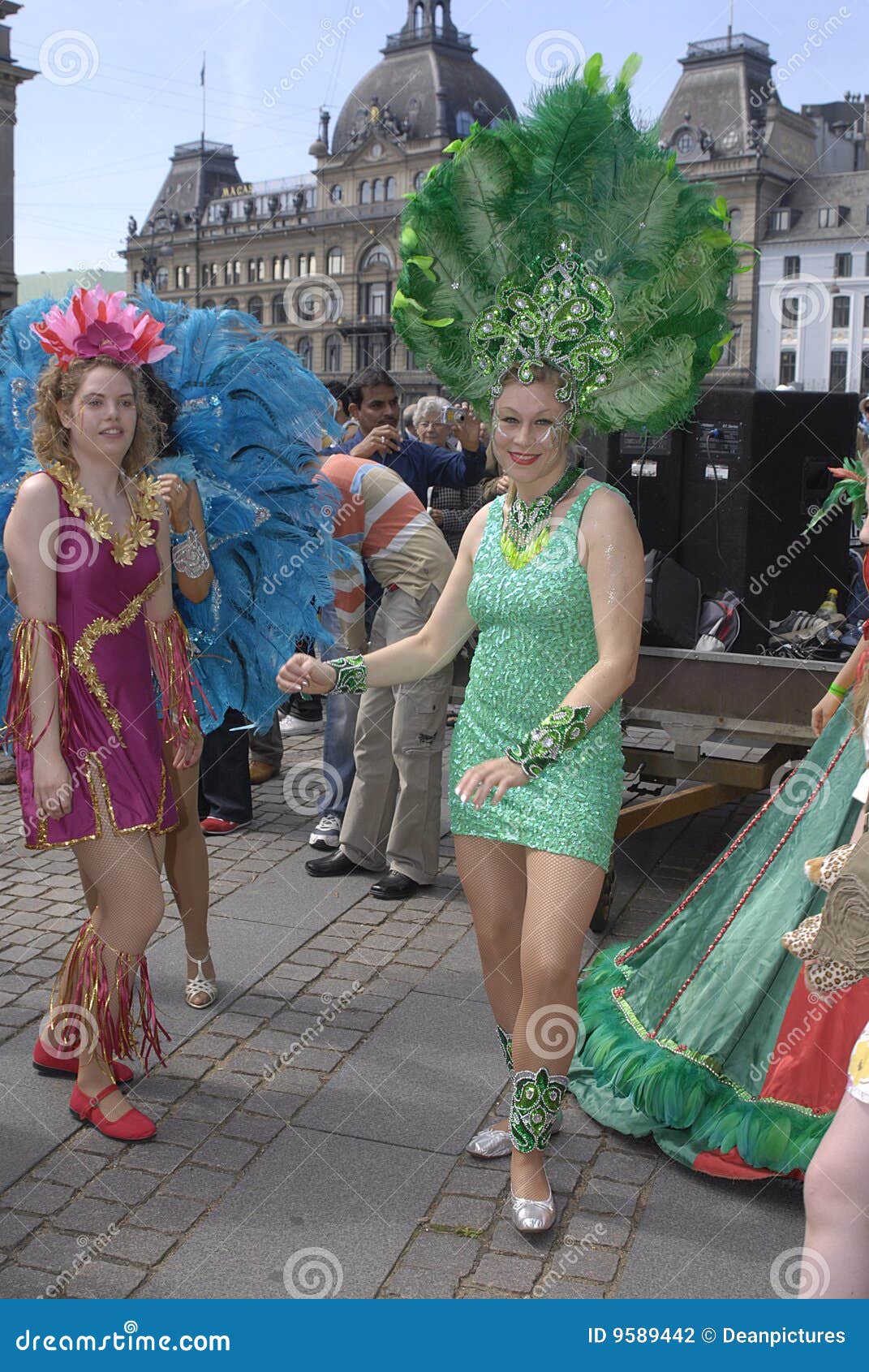 FESTIVAL DI BALLO CARIVAL DELLA SAMBA Fotografia Editoriale - Immagine ...