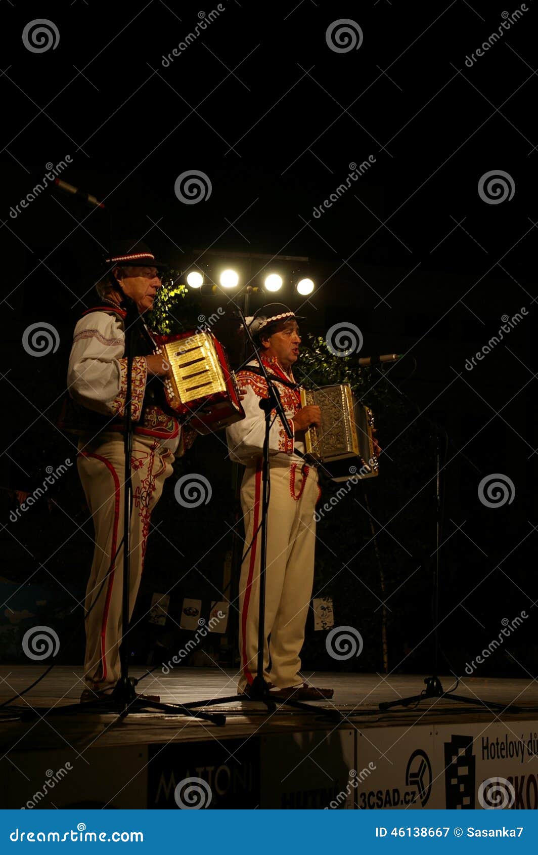 Festival Internacional CIOFF Del Folclore Fotografía editorial - Imagen ...