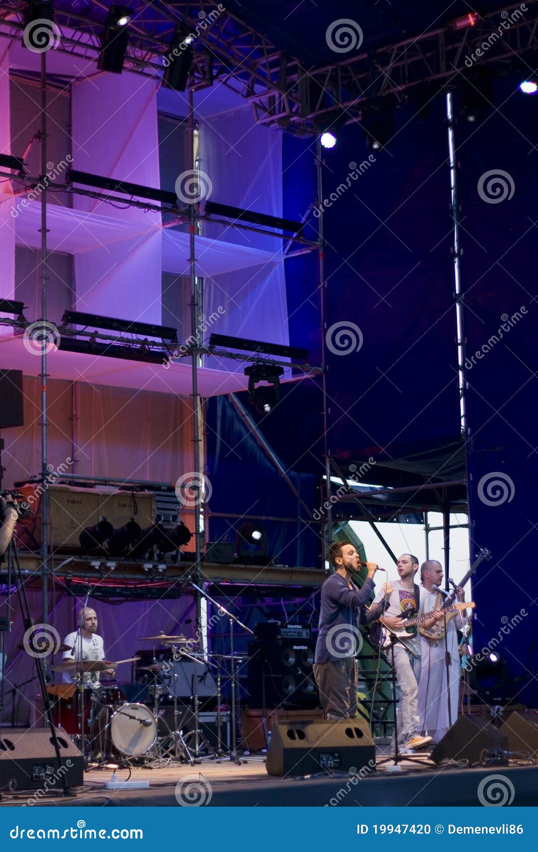 Festival Kamwa editorial image. Image of rock, smoke - 19947420