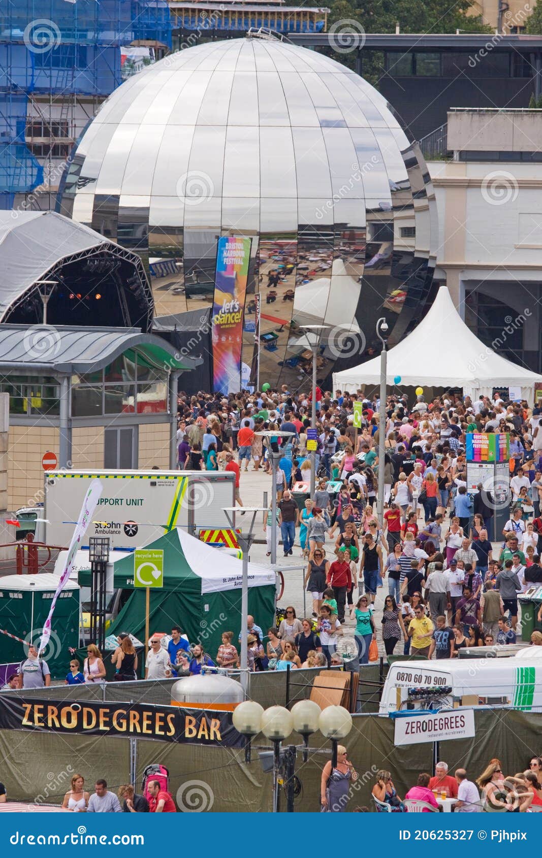 Festival Square editorial photography. Image of planetarium - 20625327