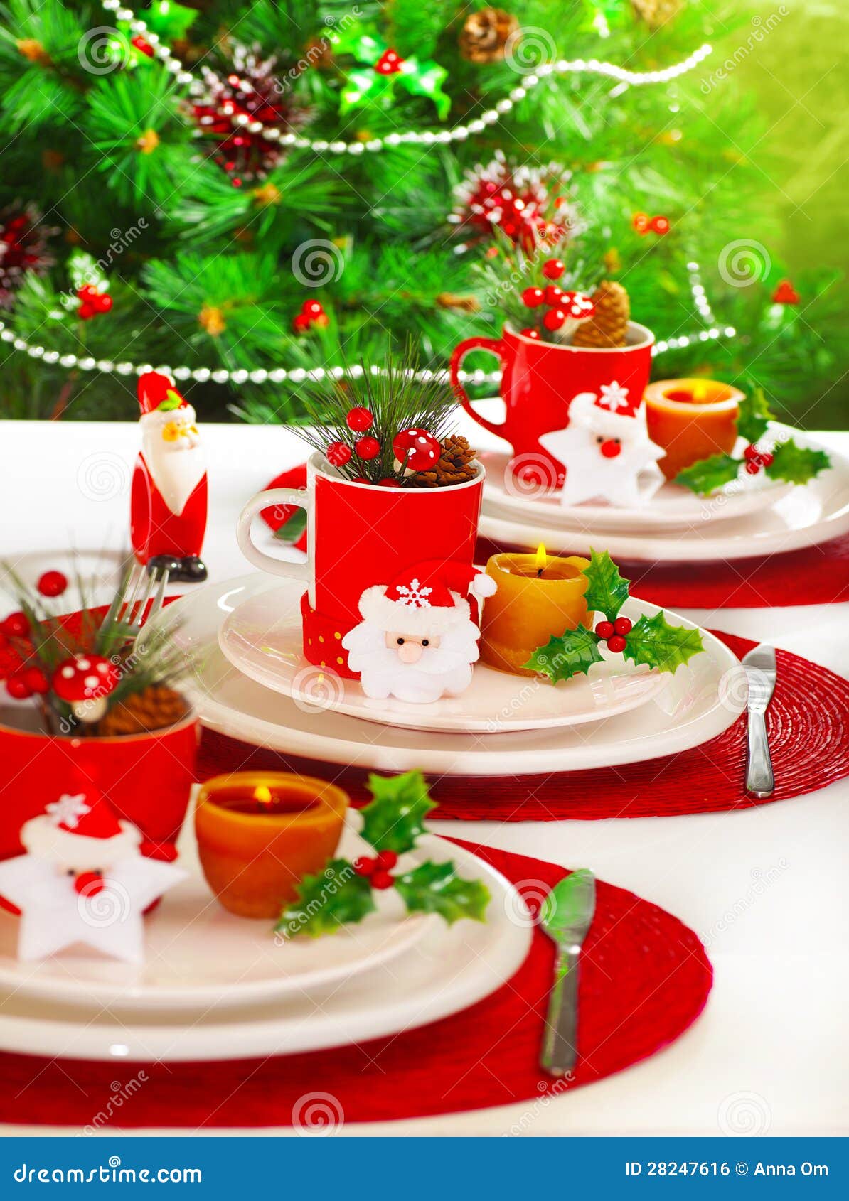 Festive table setting stock photo. Image of adorn, christmastime - 28247616 Festive table setting stock photo. Image of adorn, christmastime - 28247616