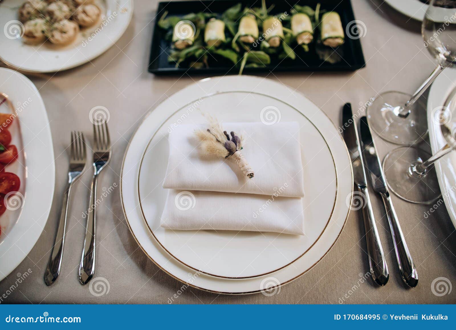 Festive Wedding Table Setting with a Gift for Guests Stock Image ...