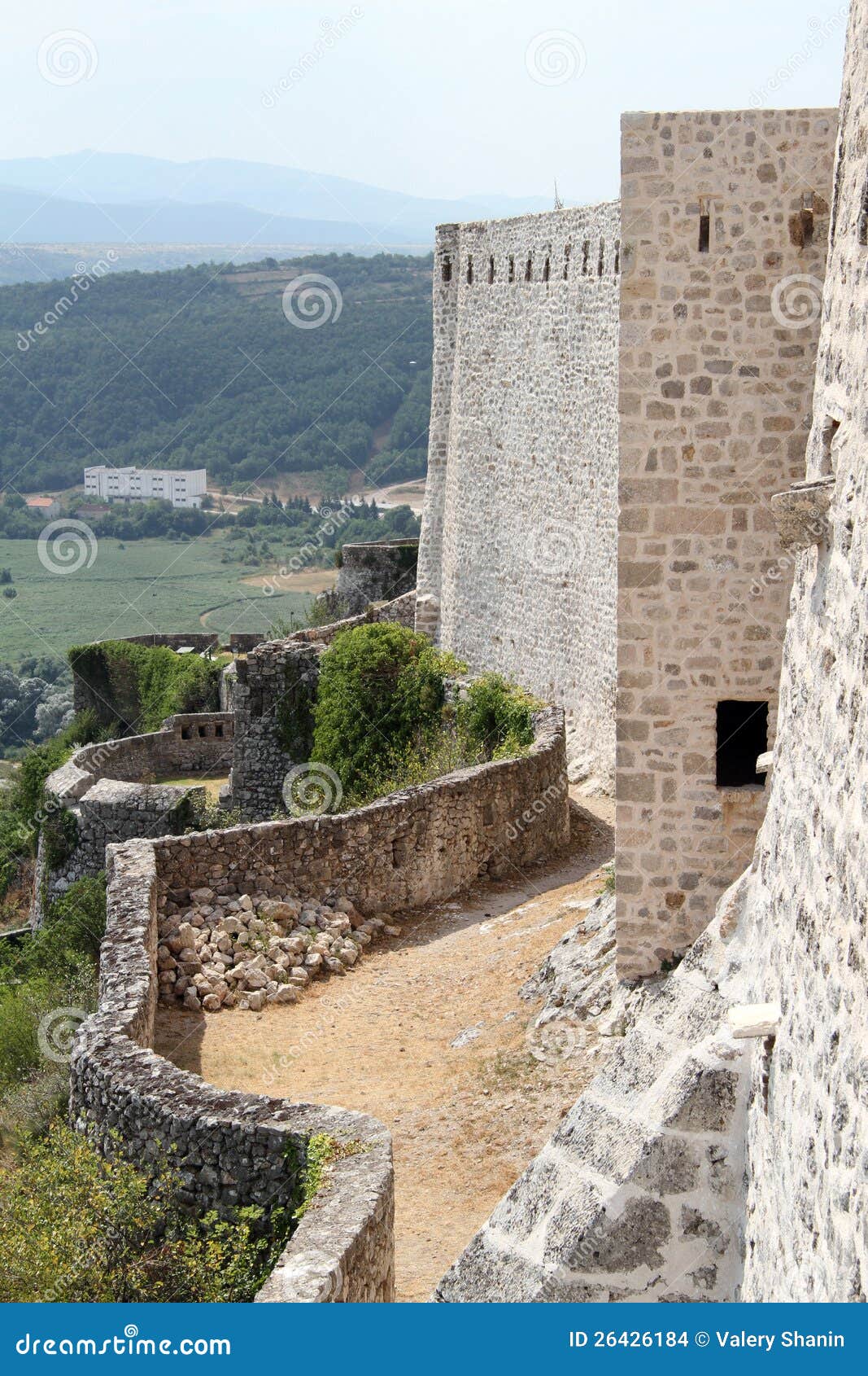 Festung in Knin stockfoto. Bild von grau, wand, platz - 26426184