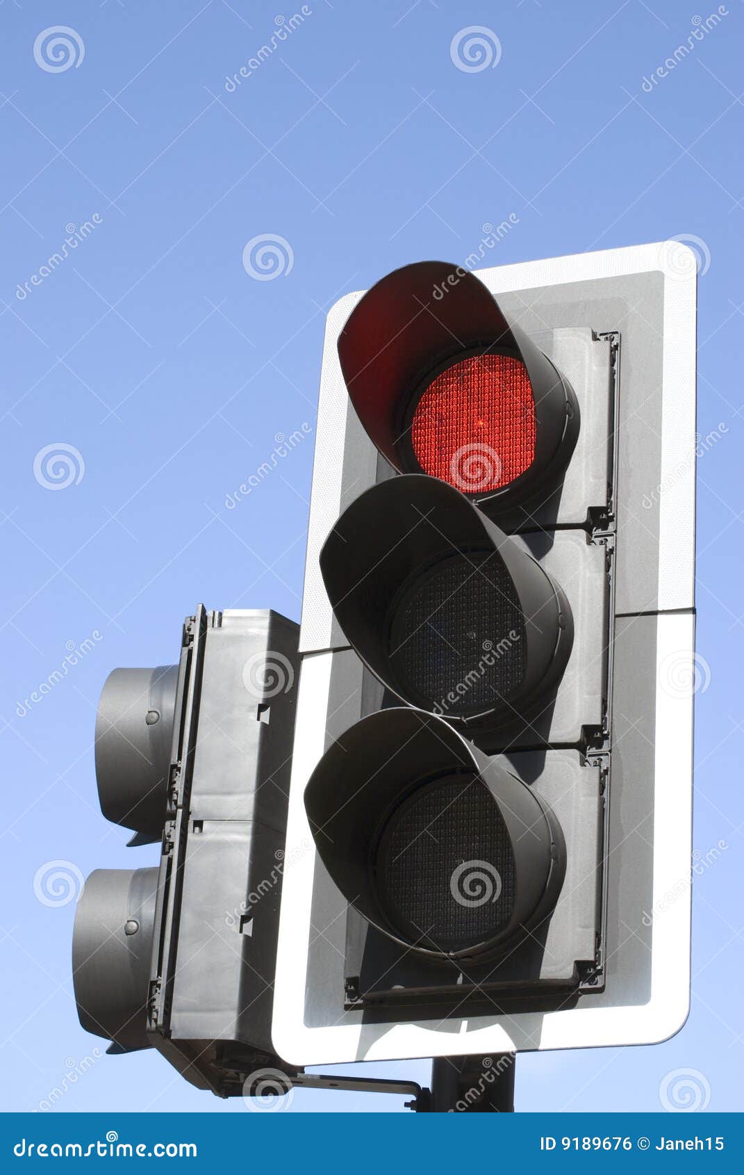 Feu de signalisation rouge photo stock. Image du inscription - 9189676
