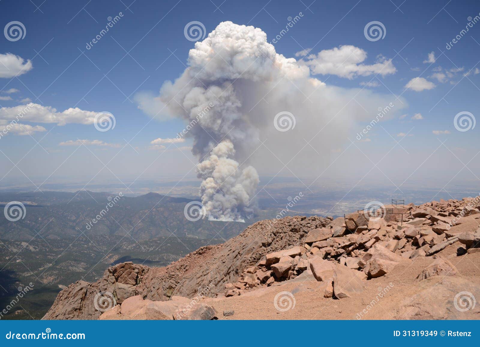 Feuer Von Der Spiess-Spitze Stockbild - Bild von wald, kolorado: 31319349
