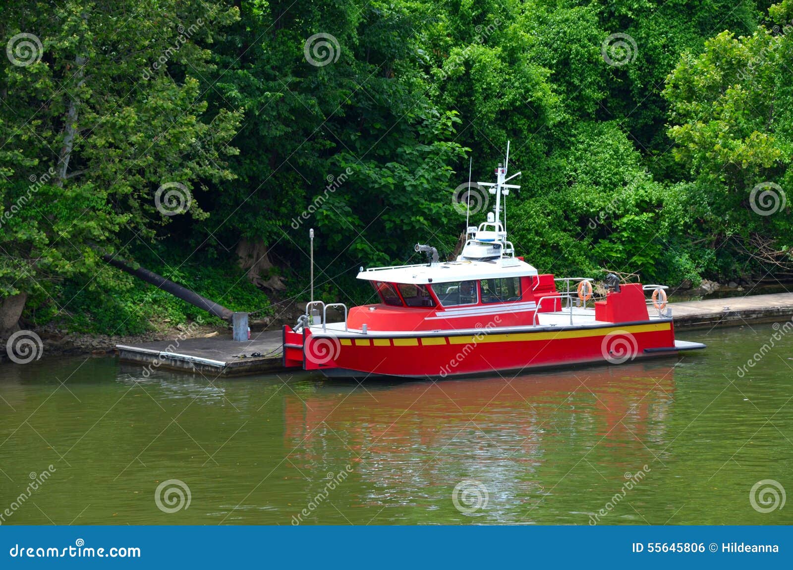 Feuerwehrboot stockfoto. Bild von kämpfer, feuer, boot - 55645806