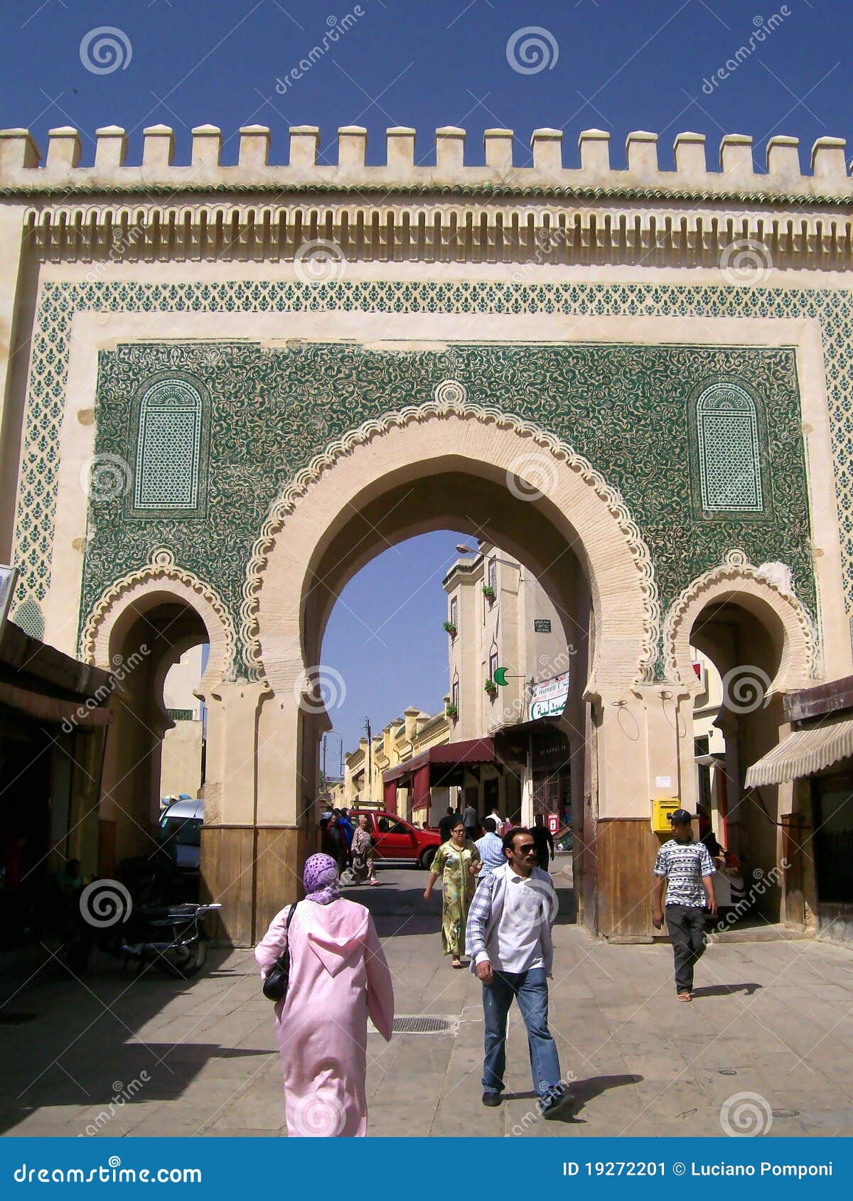 Fez editorial photo. Image of people, medina, blue, arabic - 19272201