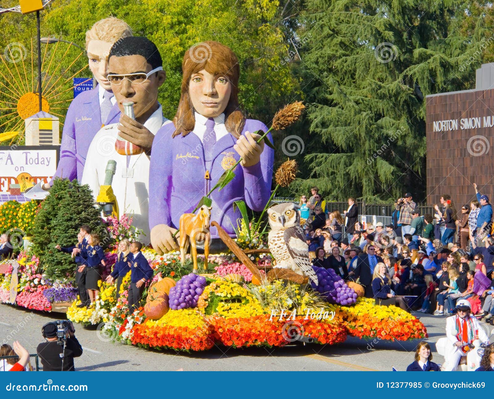 FFA Today Float in the 2010 Rose Bowl Parade Editorial Image - Image of ...