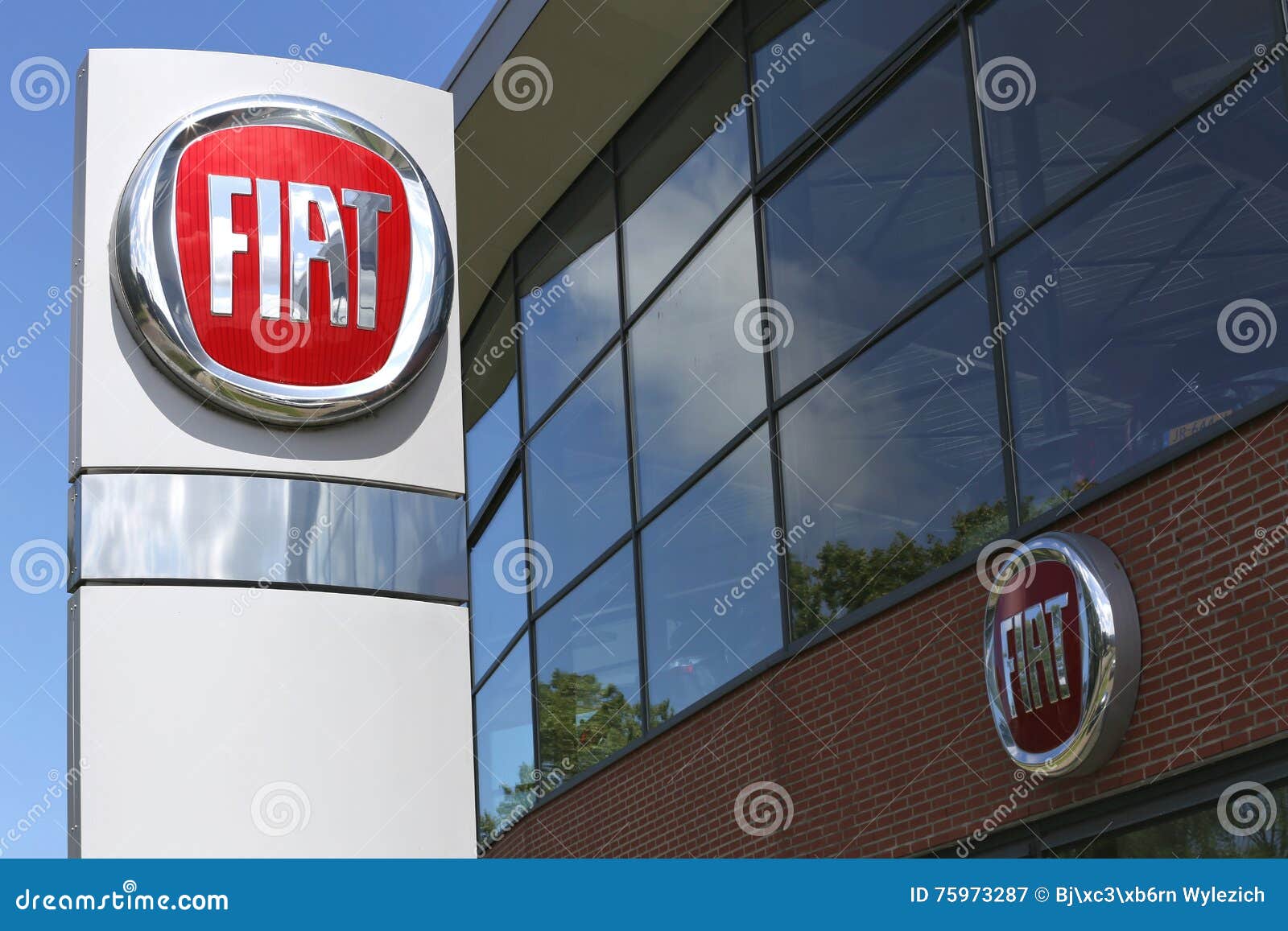 Fiat dealership sign editorial photography. Image of appointed - 75973287