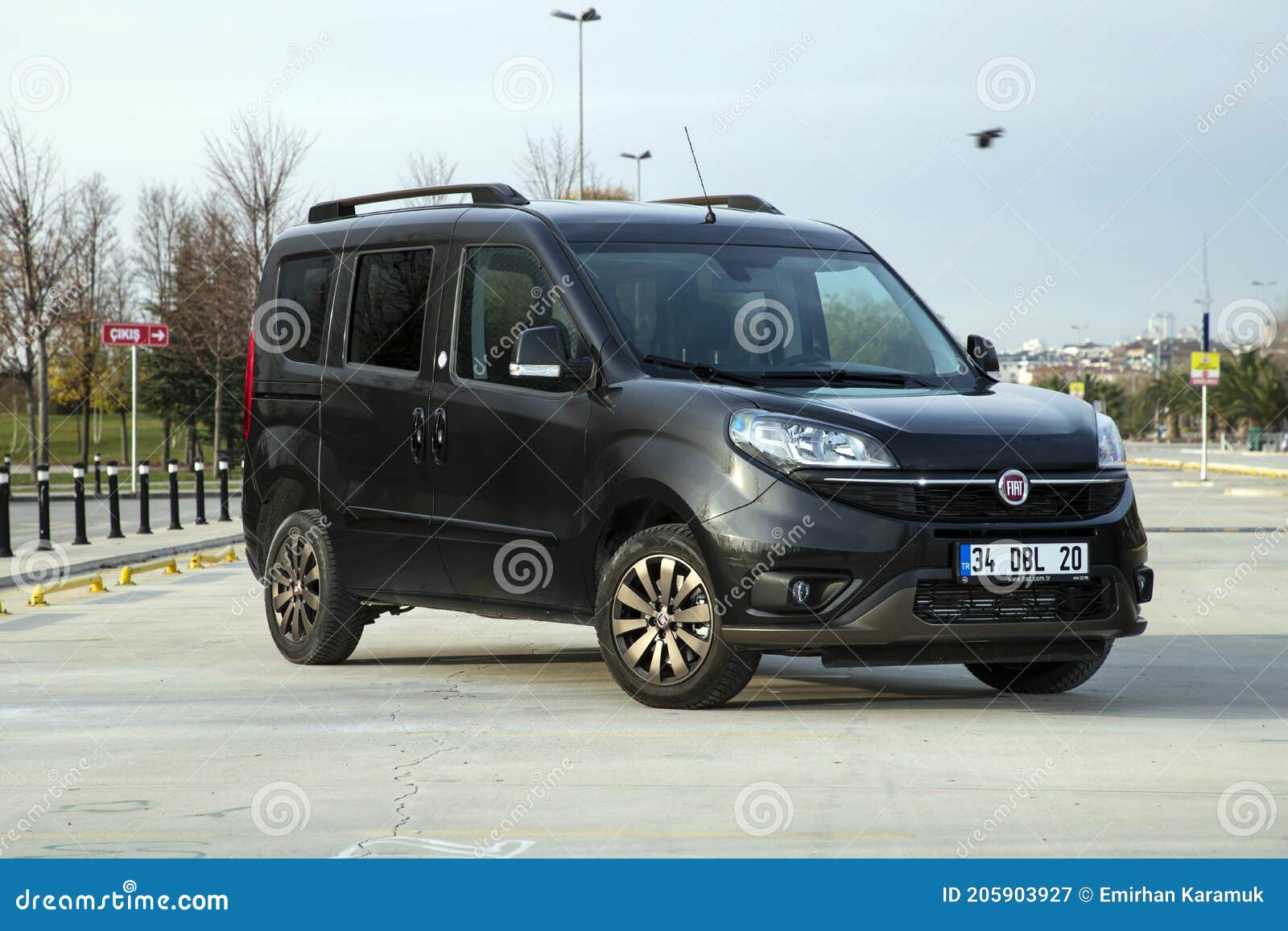Fiat Doblo editorial photography. Image of industry - 205903927