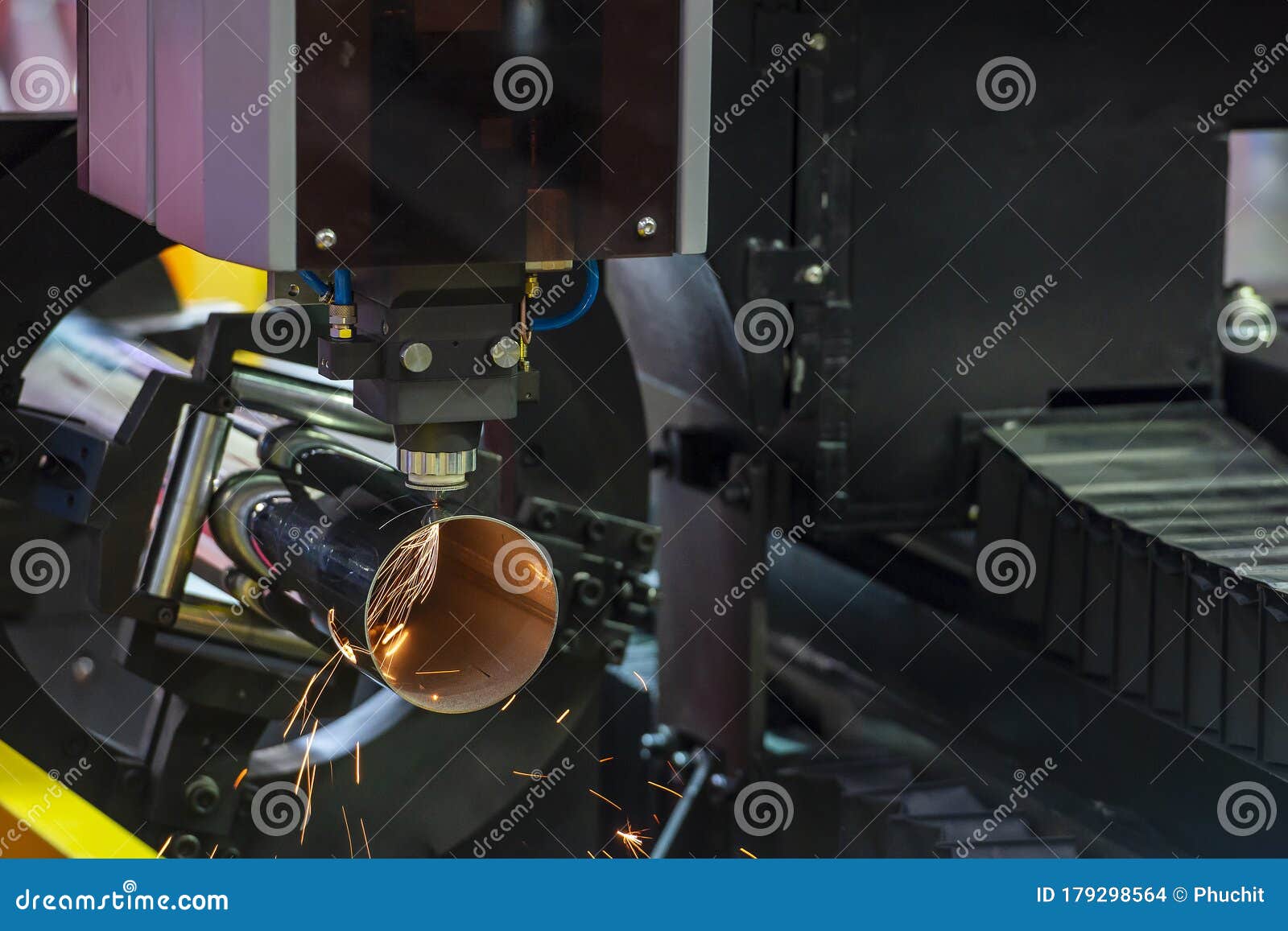 The Fiber Laser Cutting Machine Cutting the Stainless Steel Tube ...