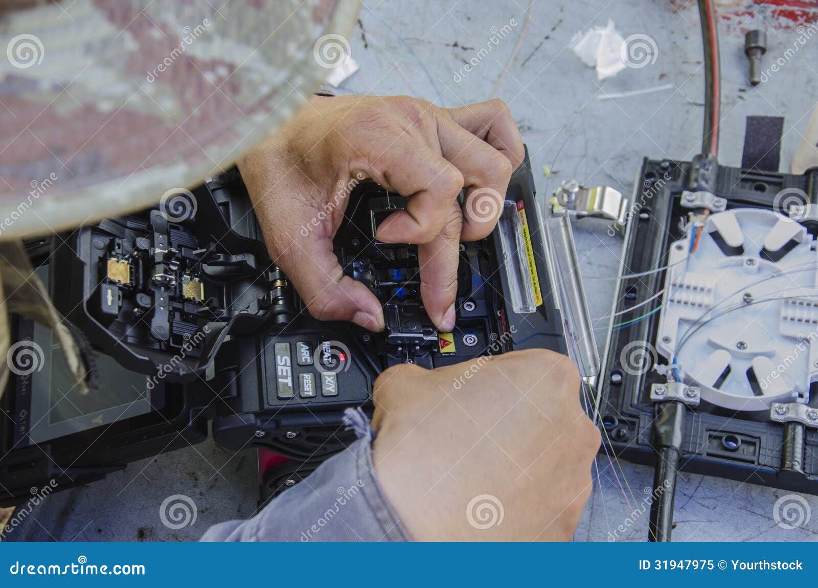 Fiber optic fusion splicer stock image. Image of equipment - 31947975