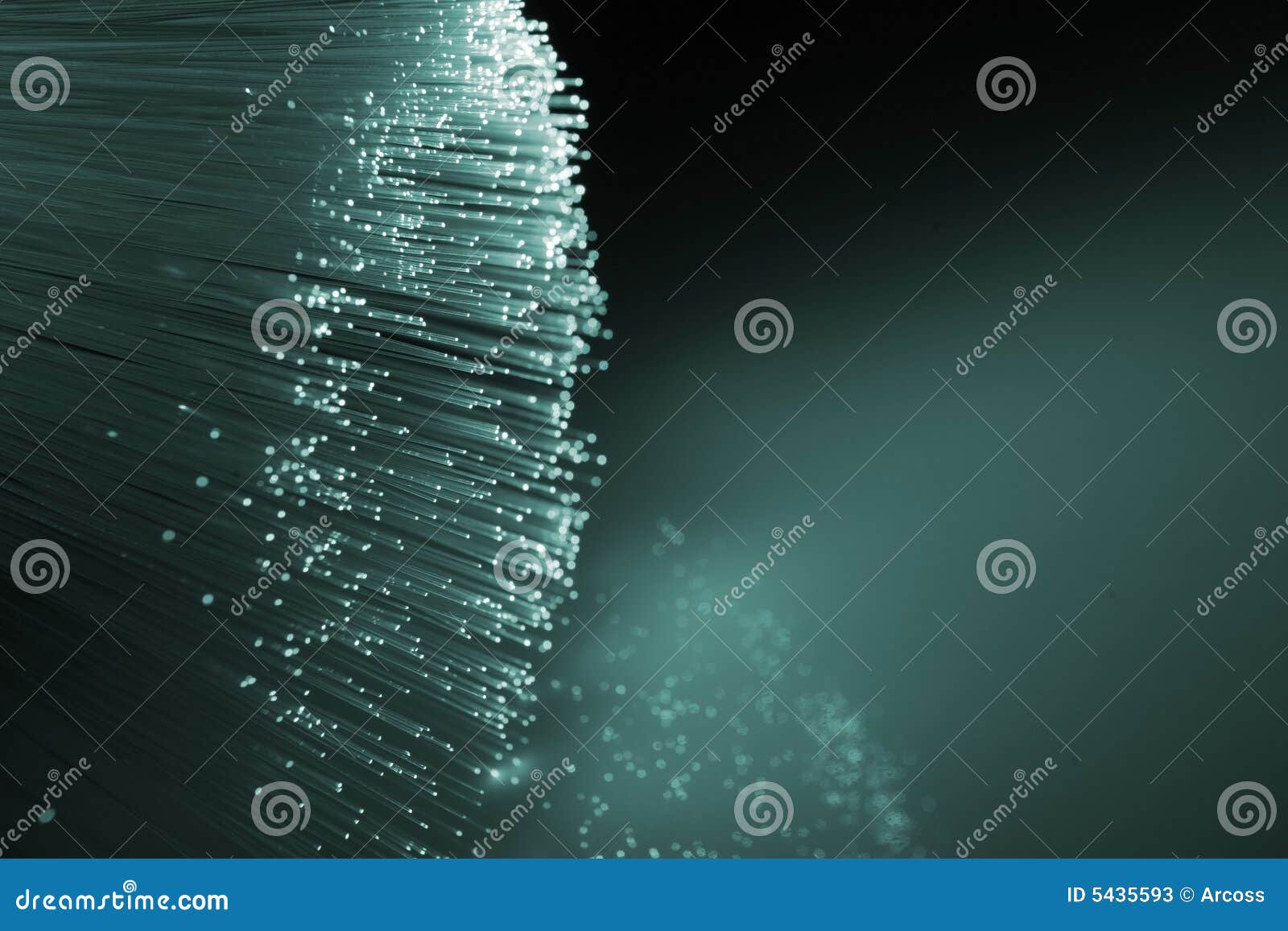 Fibra ottica immagine stock. Immagine di sfondo, cavo - 5435593