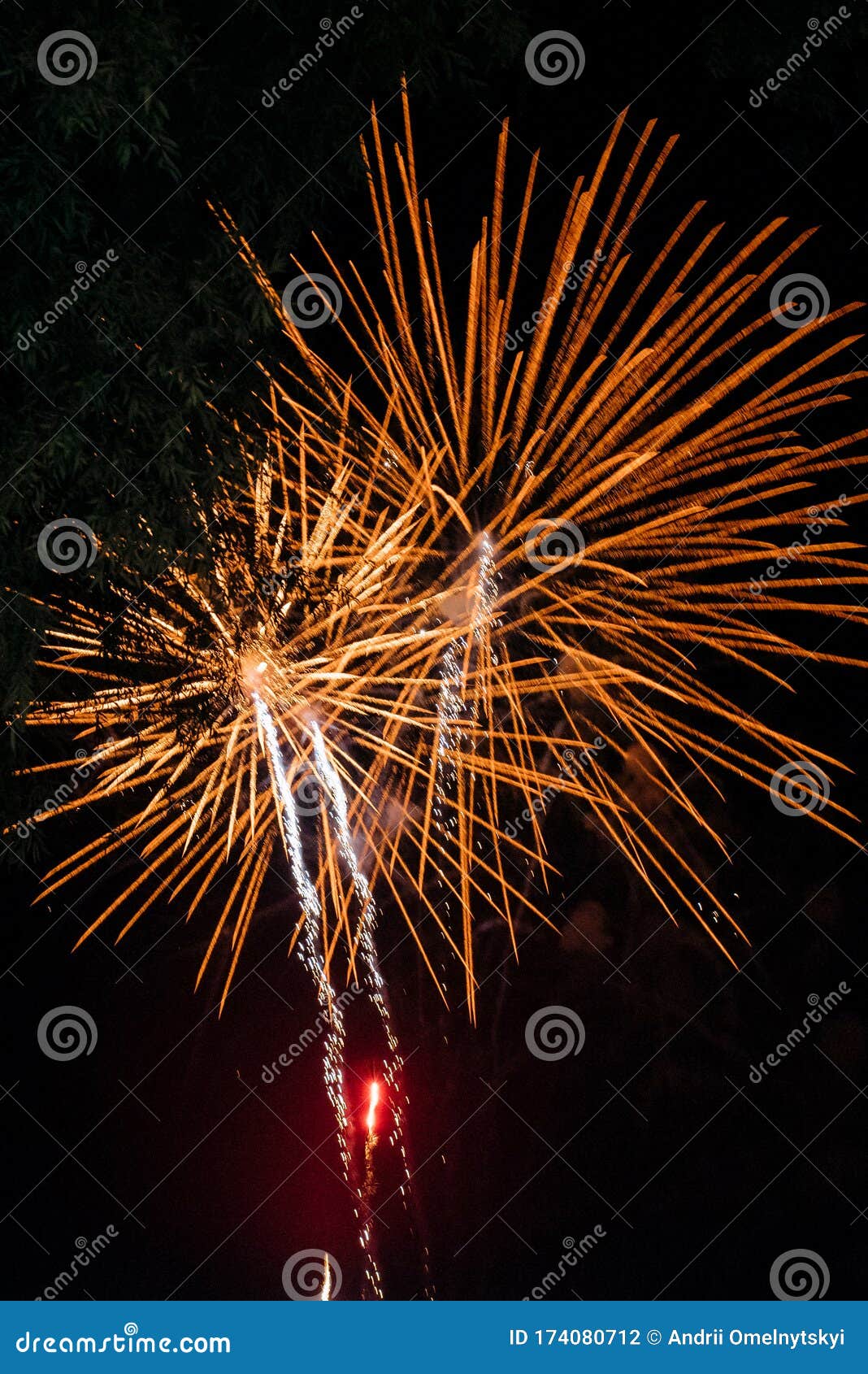 Fiery Pieces of a Fire Show Stock Photo - Image of fiji, beauty: 174080712