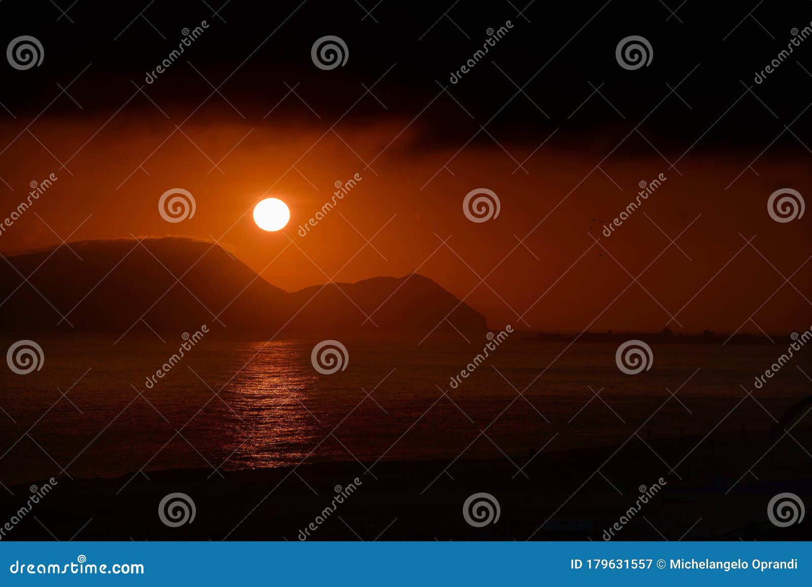 Fiery Sun at Sunset Over Pacific Ocean in Peru Stock Image - Image of ...