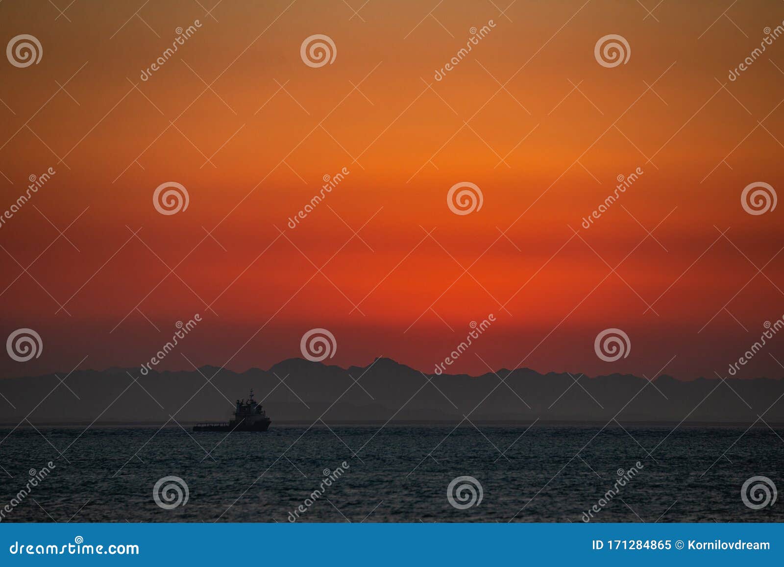 Fiery sunset in Egypt stock image. Image of golden, ocean - 171284865