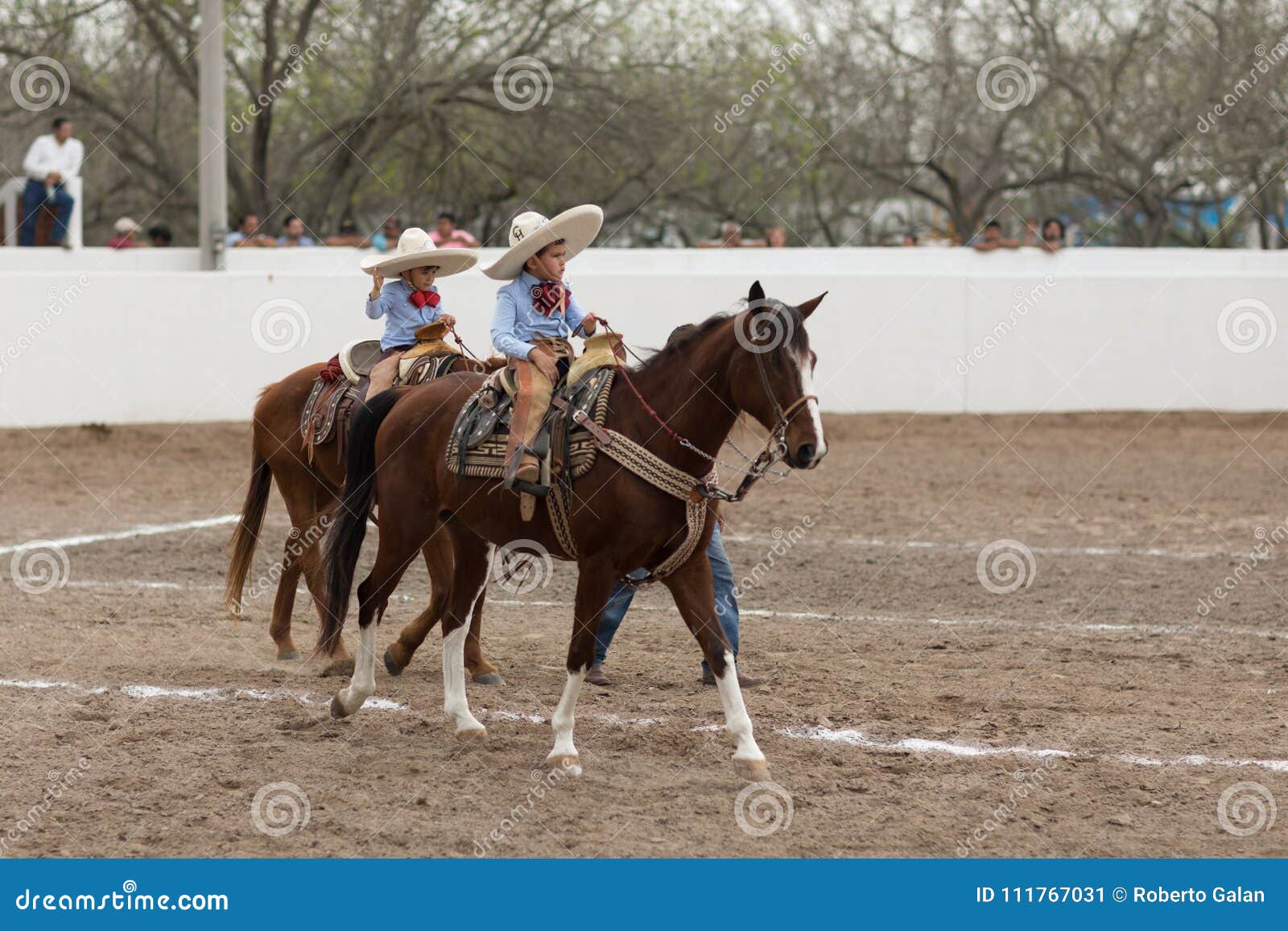 Fiestas Mexicanas De Charreada Foto editorial - Imagen de visitantes ...