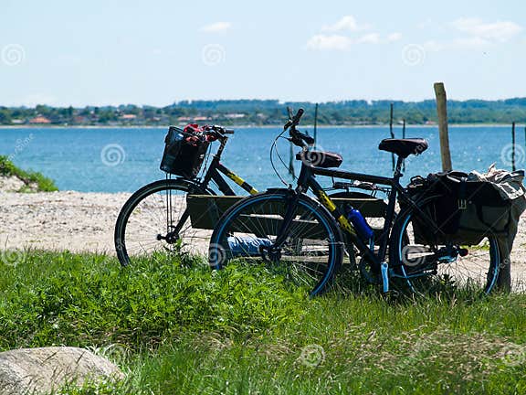 Fietsen op het Strand stock foto. Image of landschap - 23068662