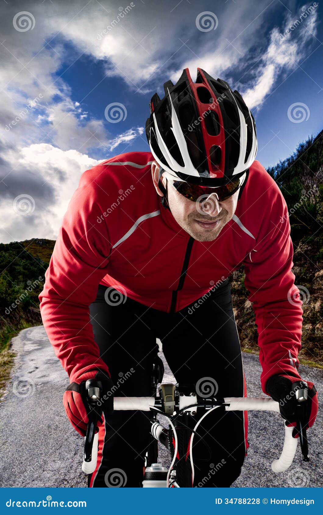 Fietser op de weg stock foto. Image of overwinningen - 34788228