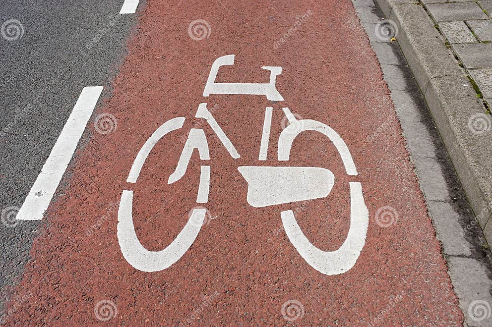 Fietspad stock image. Image of road, asphalt, street - 11260699