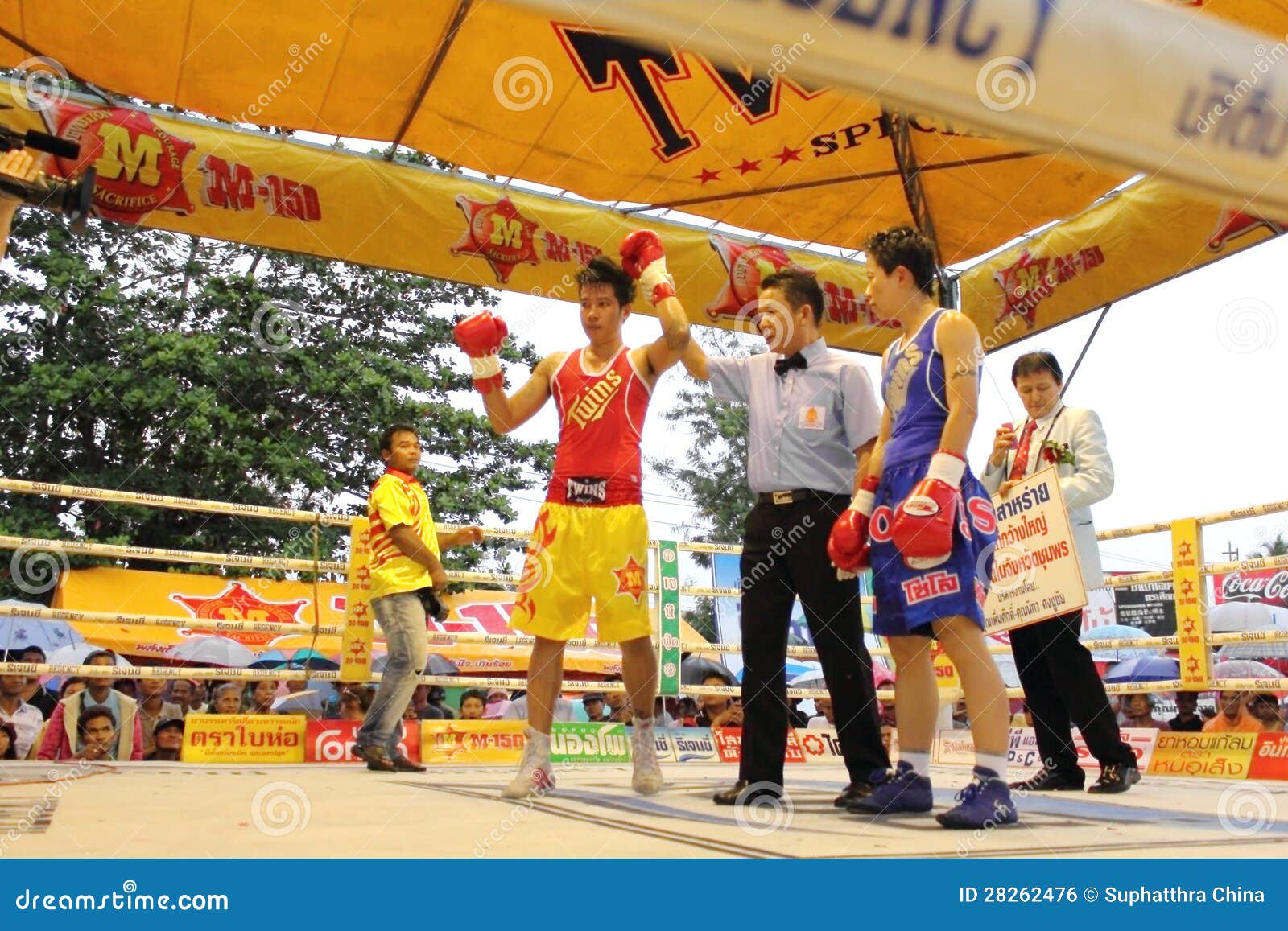 Fight boxing editorial photo. Image of ringside, asian - 28262476