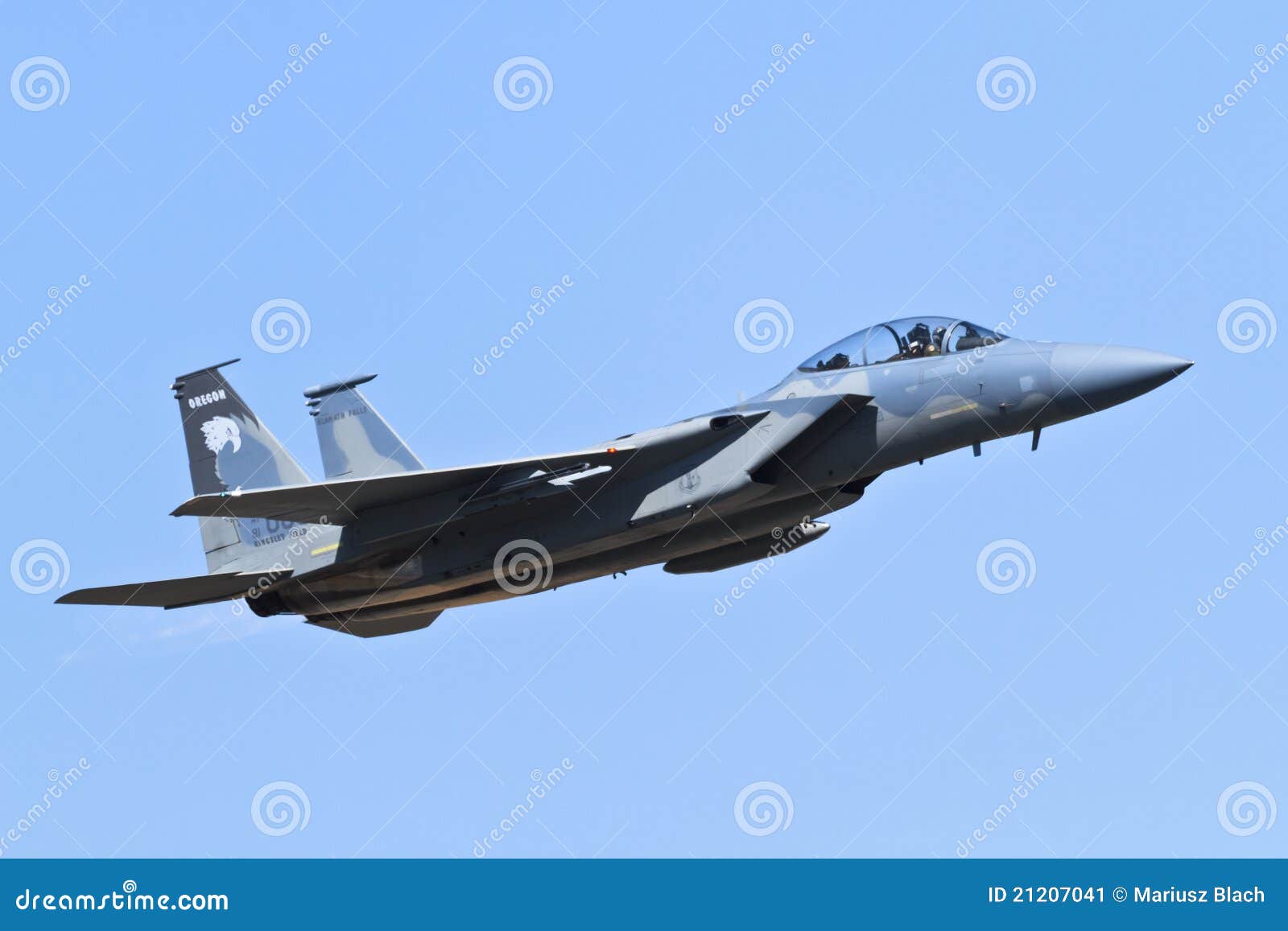 Fighter jet editorial photo. Image of show, airforce - 21207041