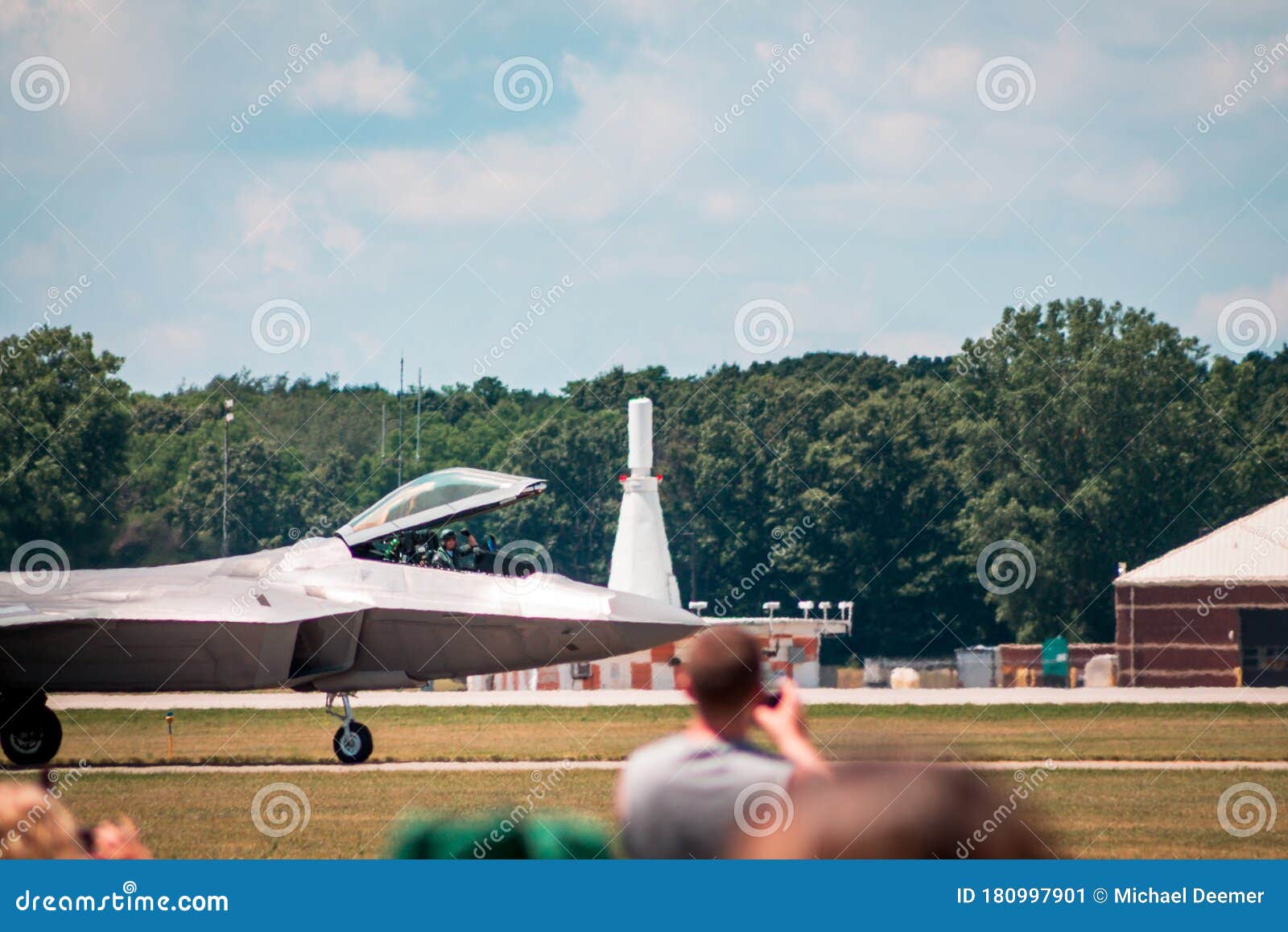 Fighter Jet Landing at an Airshow Editorial Photo - Image of tourism ...