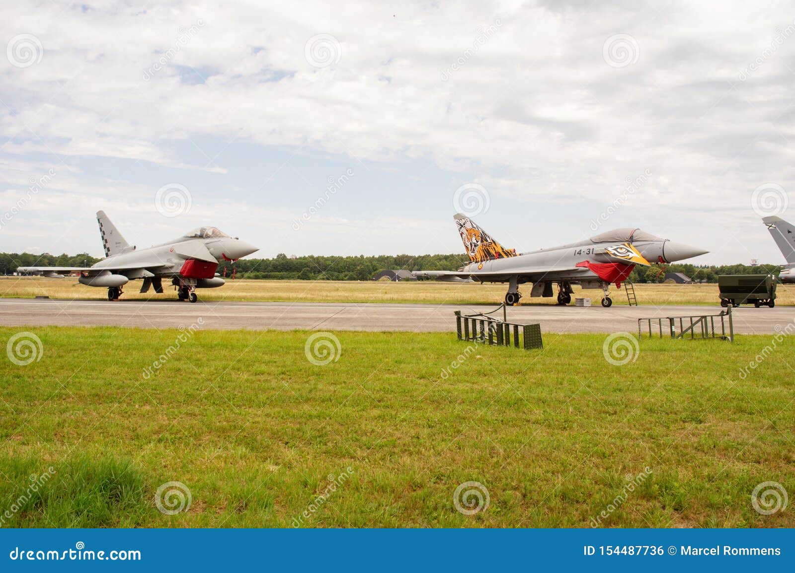 Fighter jets on the ground editorial photo. Image of armed - 154487736