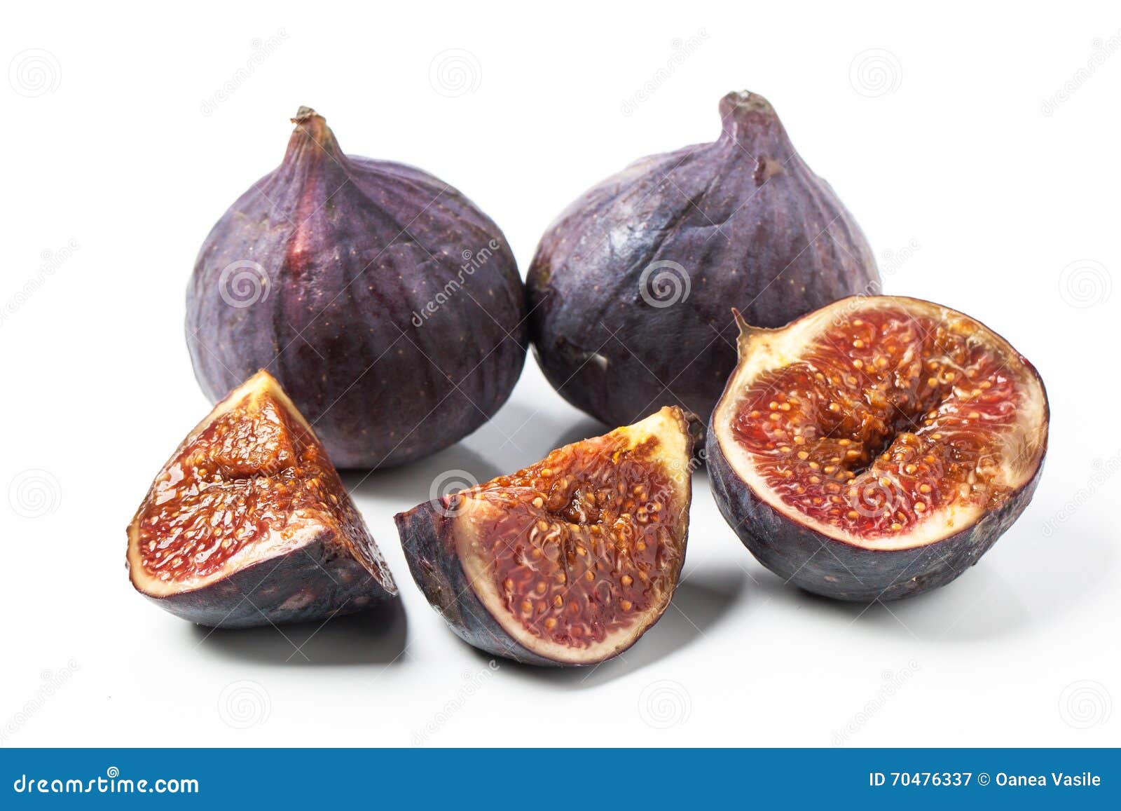 Figos sobre o branco imagem de stock. Imagem de fatia - 70476337