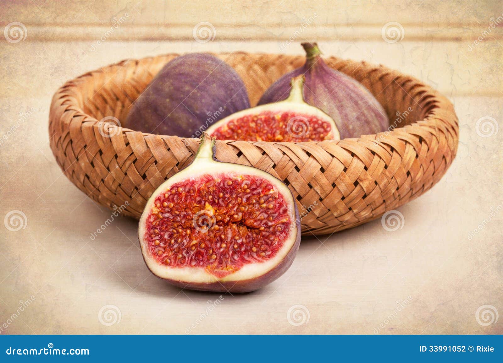 Figs still life stock photo. Image of nutrition, natural - 33991052