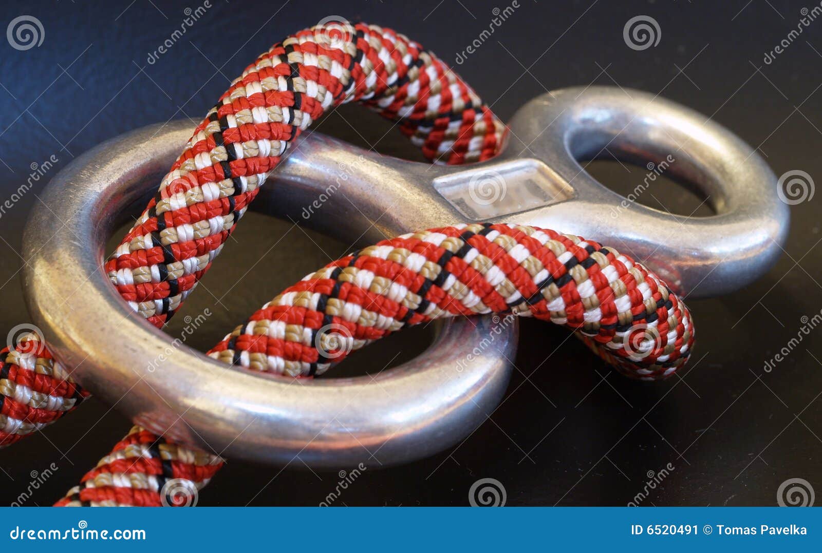Figure 8 with rope stock image. Image of belay, secure - 6520491