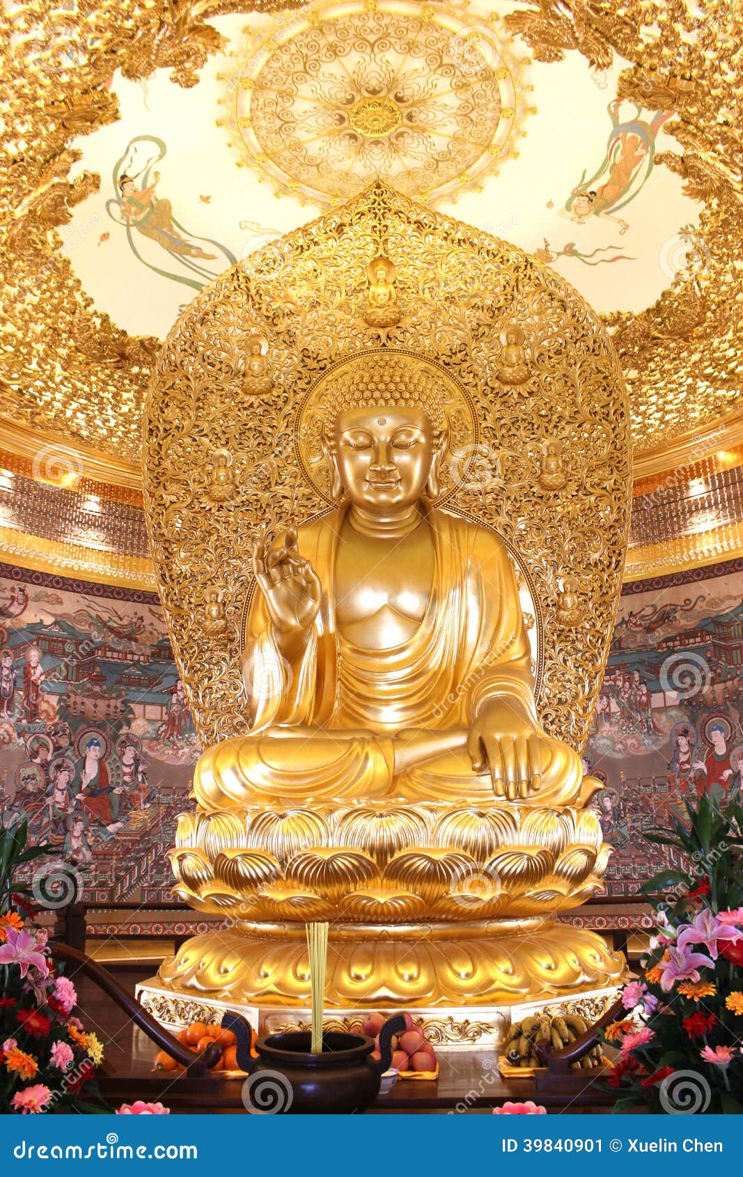 Figure of Buddha stock image. Image of carving, bodhisattva - 39840901