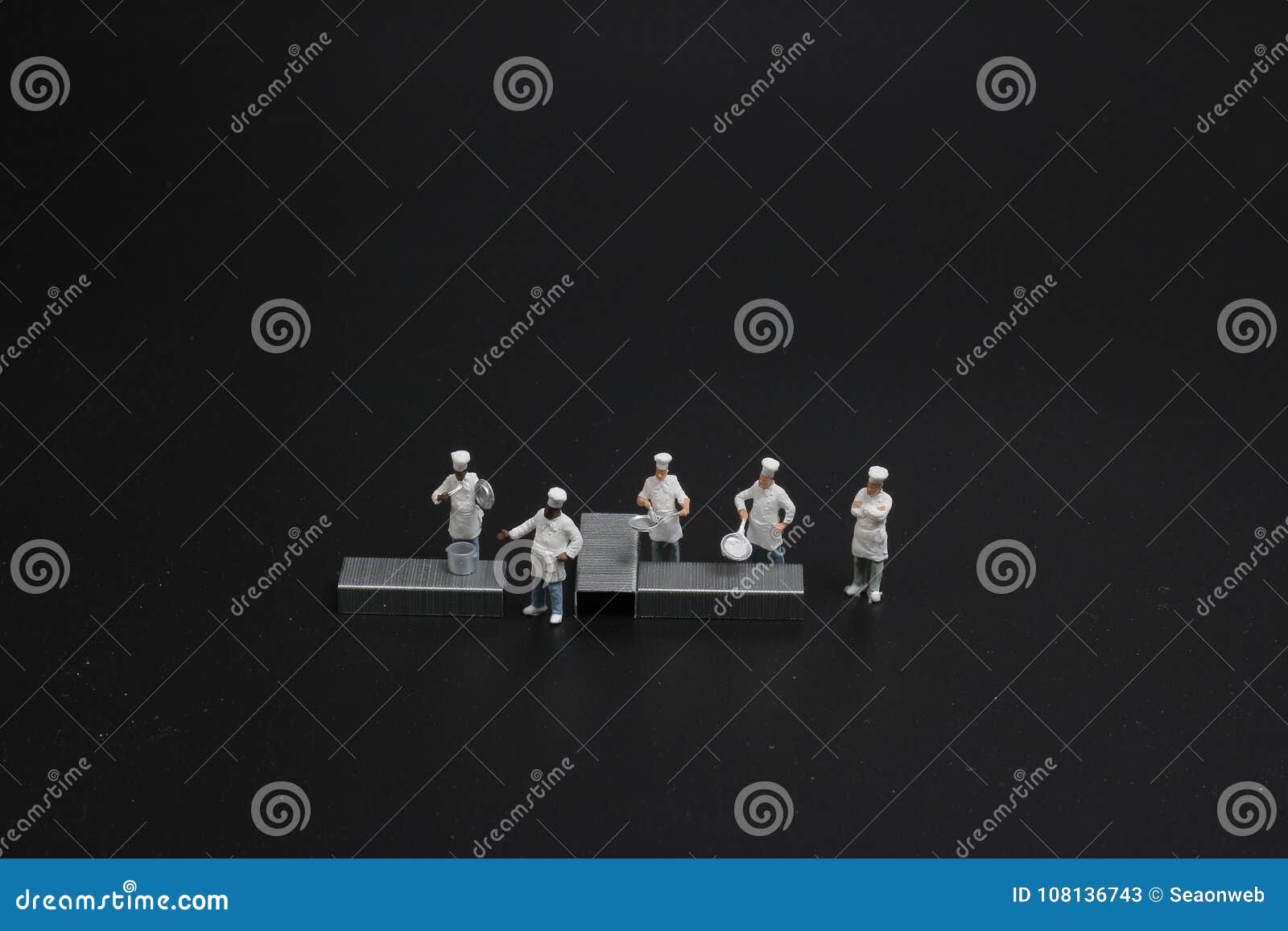 A Figure of Cooking Process with Chef Figures Stock Image - Image of ...