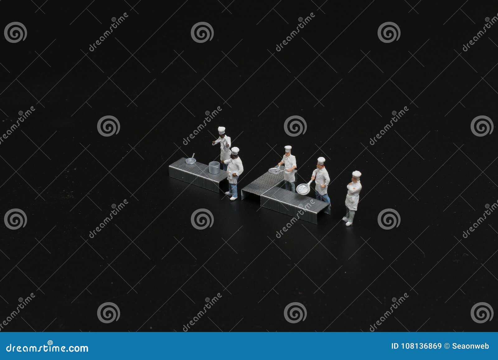 A Figure of Cooking Process with Chef Figures Stock Image - Image of ...