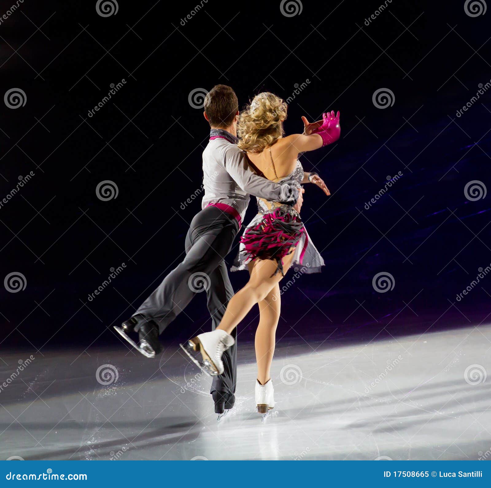 Figure skaters editorial image. Image of male, blades - 17508665