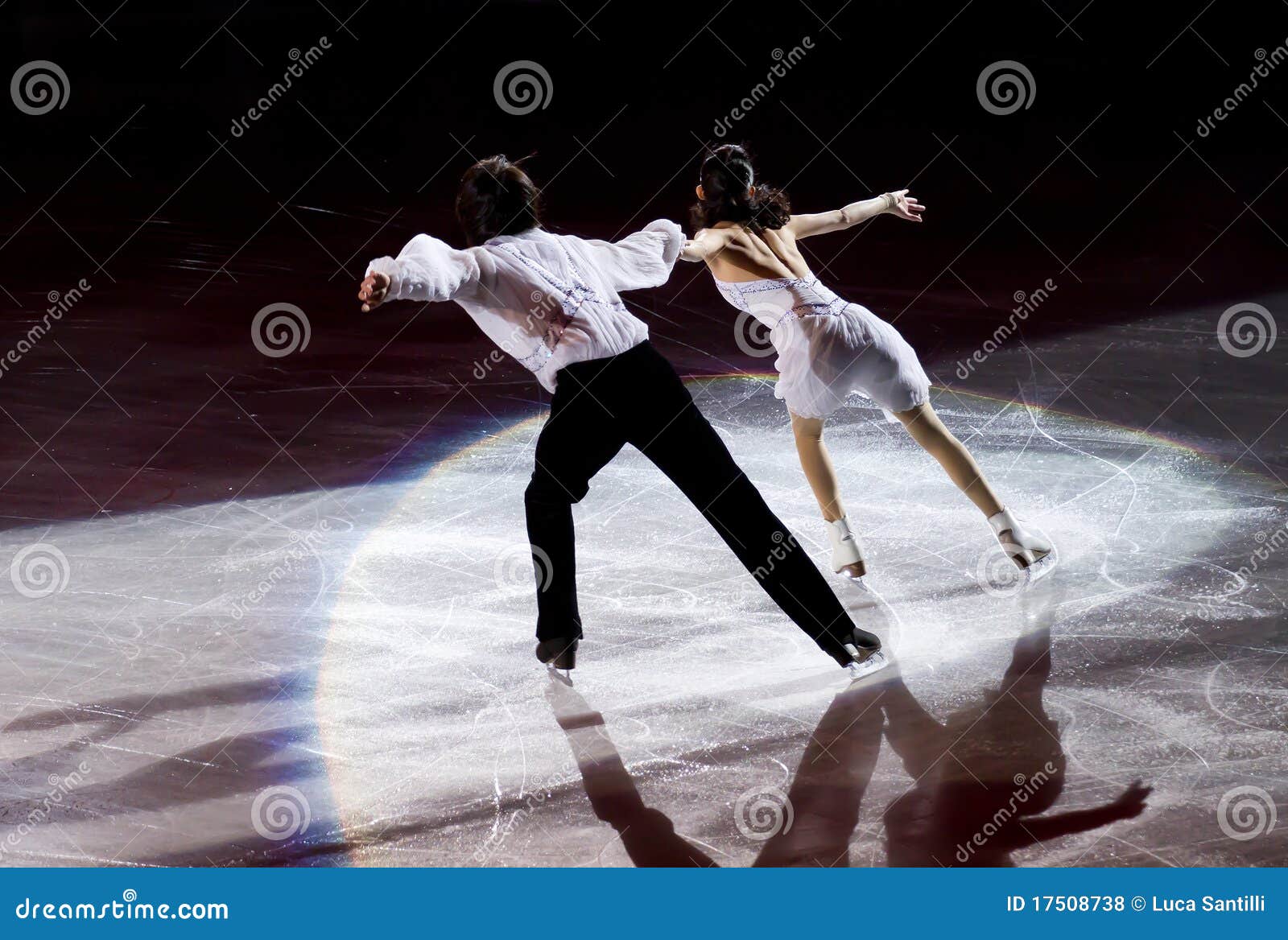 Figure skaters editorial stock photo. Image of dance - 17508738