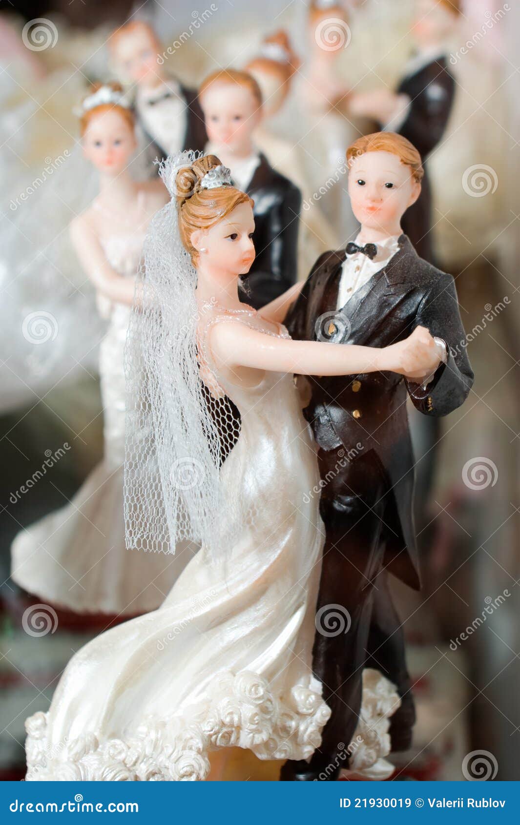 Figures of the Bride and Groom Stock Image - Image of collection ...