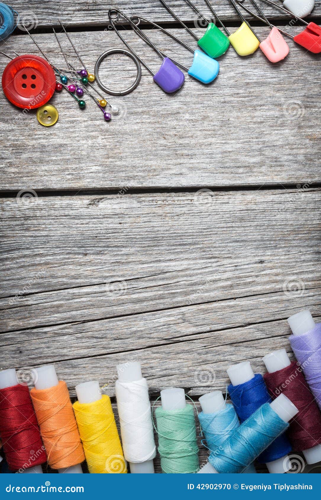 Fil et couture photo stock. Image du vêtement, métiers - 42902970