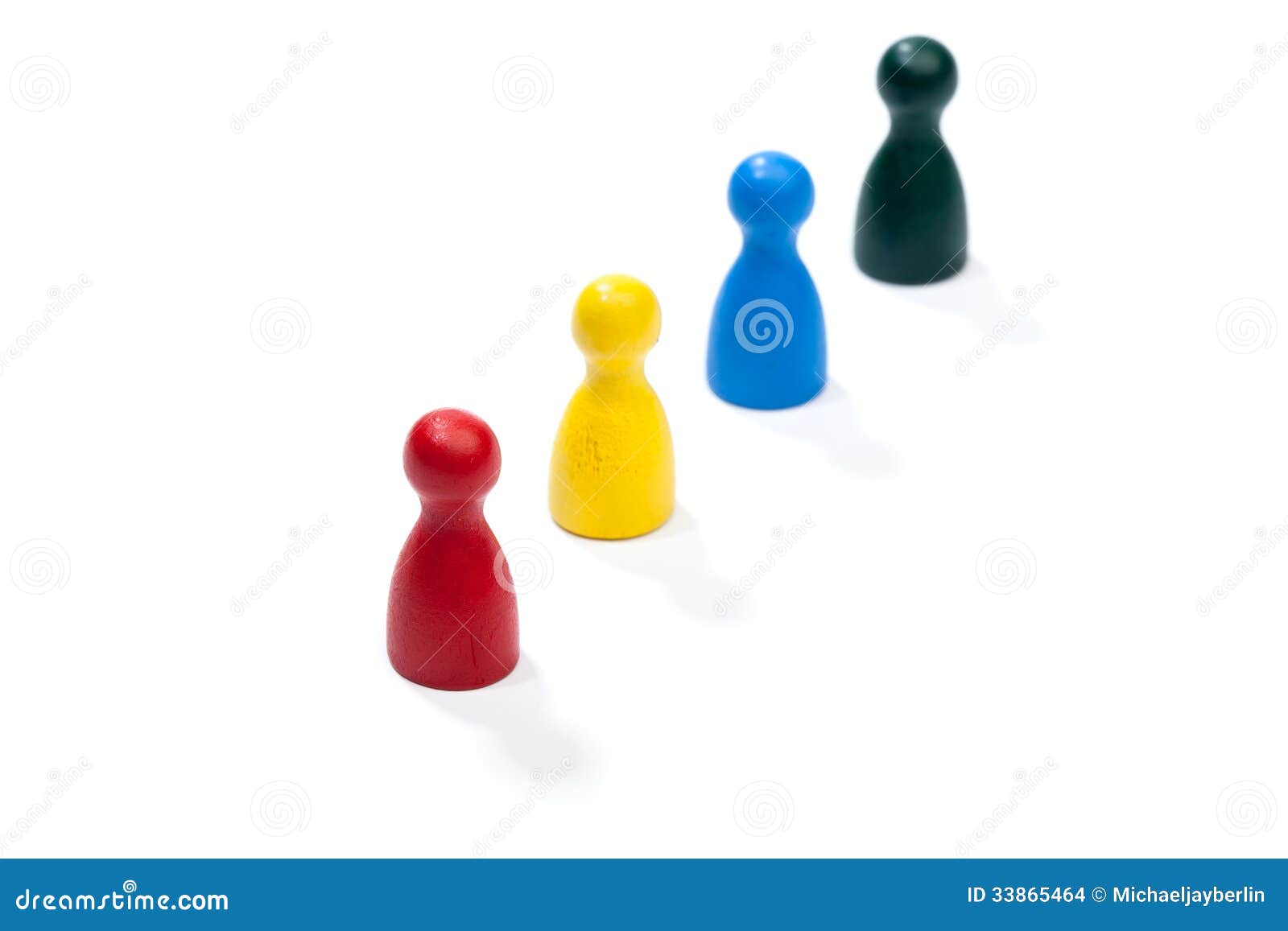 Fila De Las Figuras Coloreadas Multi Del Juego Foto de archivo - Imagen ...