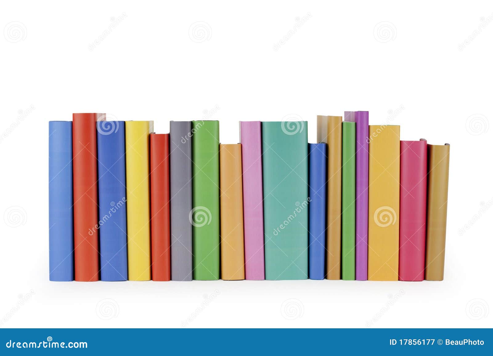 Fila de libros imagen de archivo. Imagen de documento - 17856177