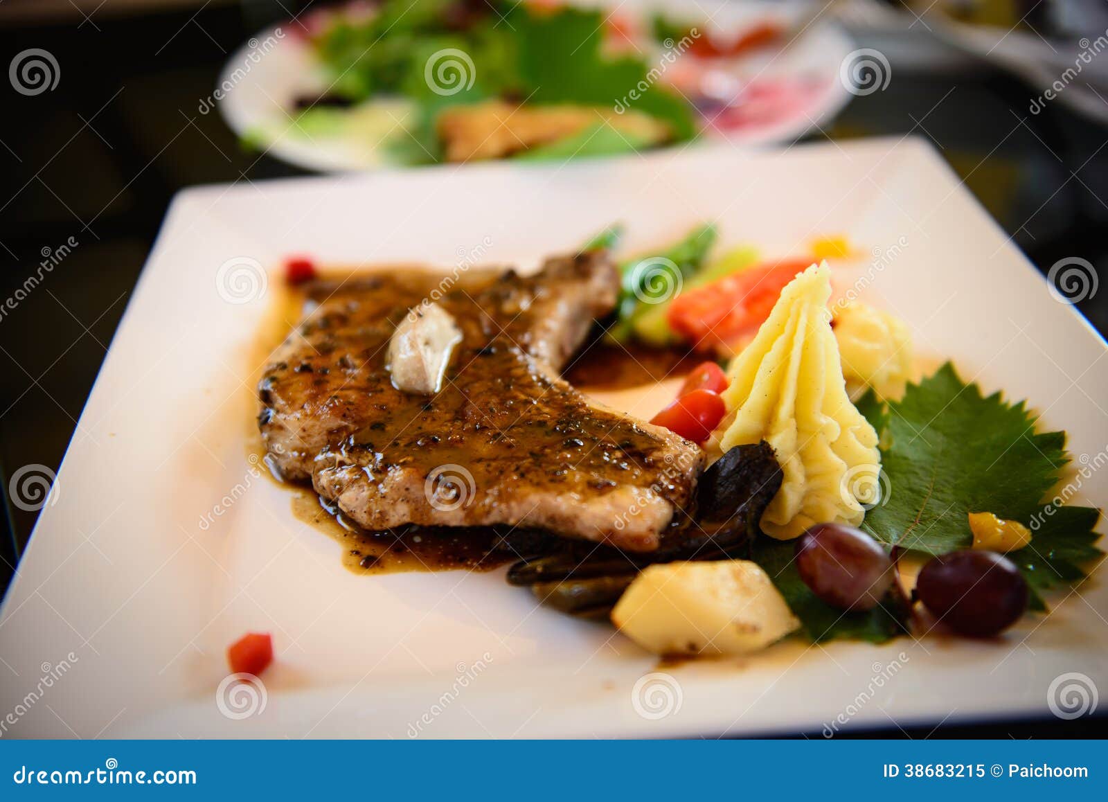 Filete imagen de archivo. Imagen de tajada, cena, plato - 38683215