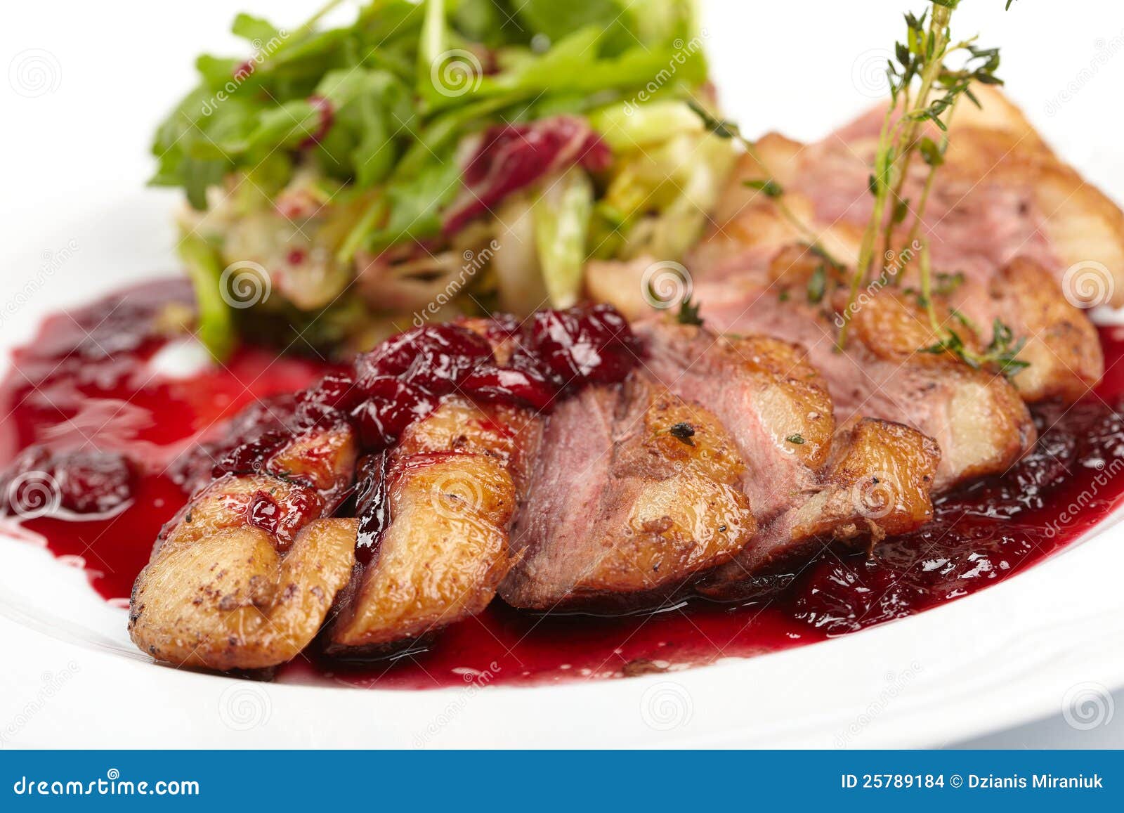 Filete asado a la parilla foto de archivo. Imagen de fresco - 25789184