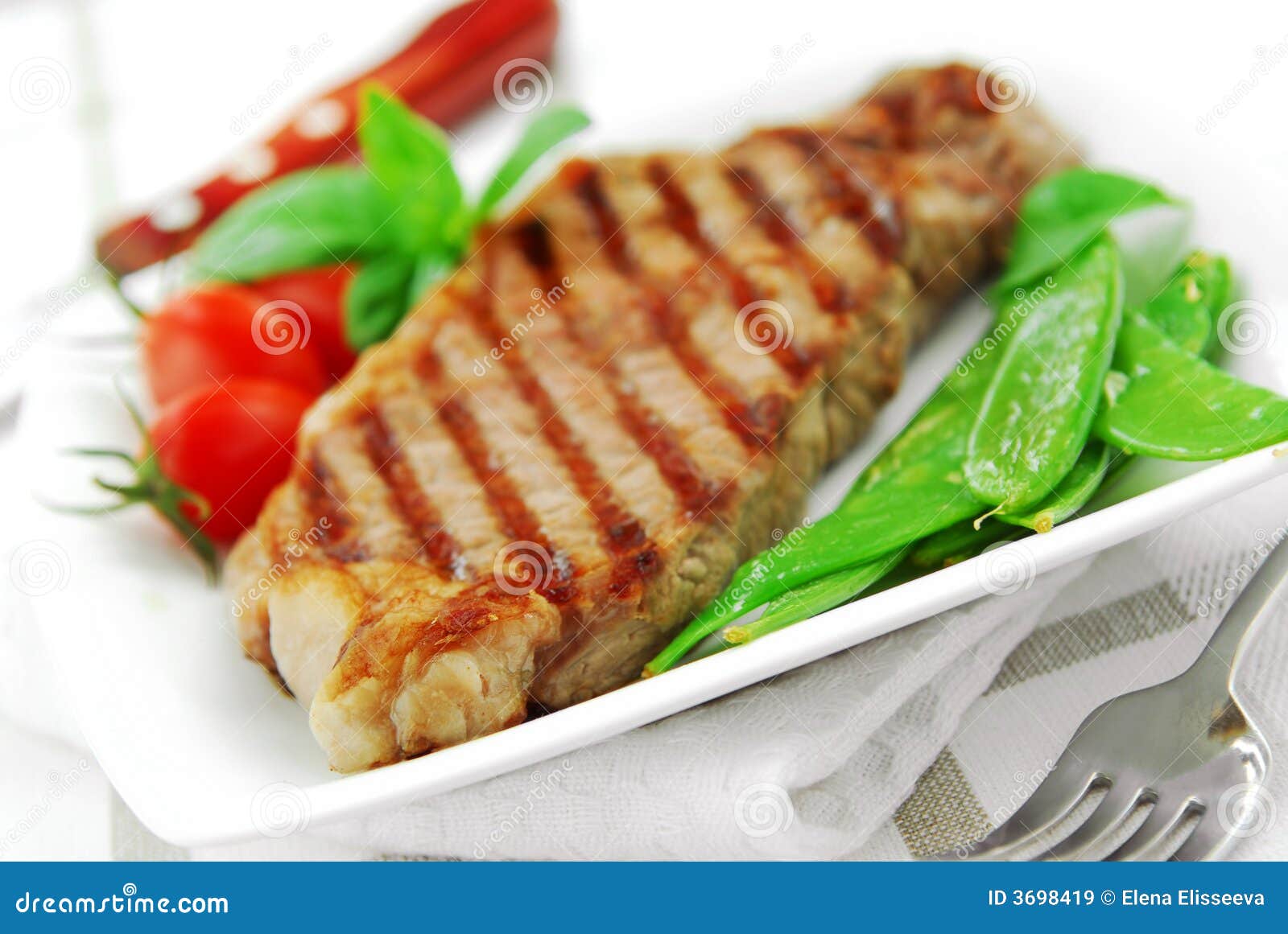 Filete asado a la parilla imagen de archivo. Imagen de frescura - 3698419