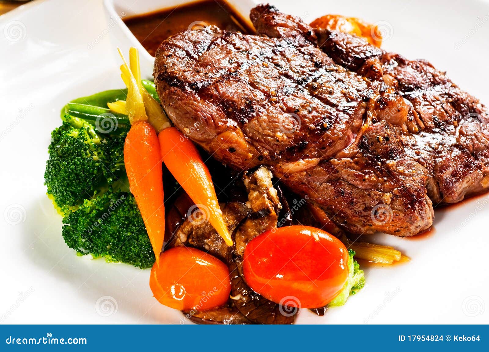 Filete Asado a La Parilla Del Ribeye Foto de archivo - Imagen de cereza ...