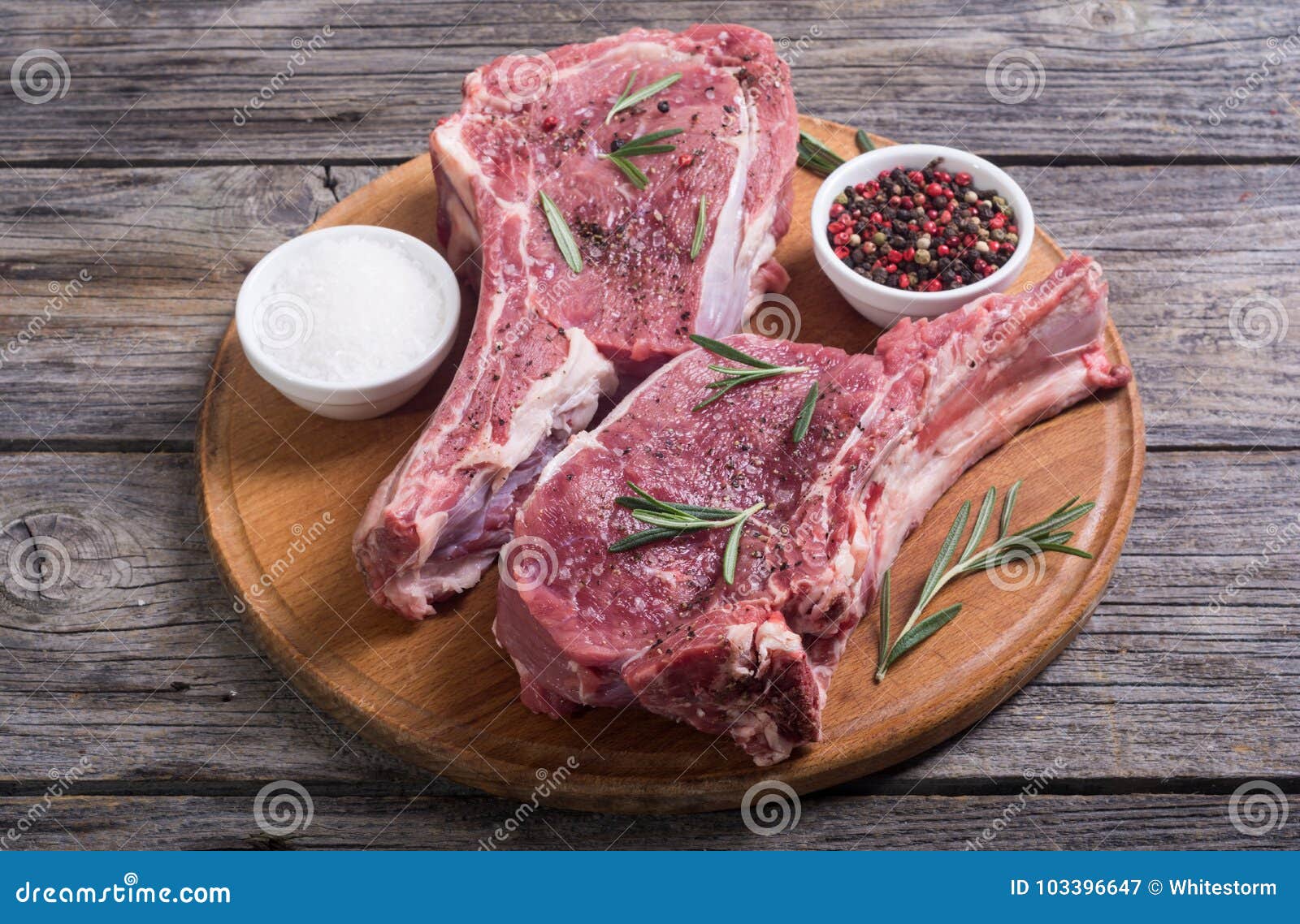 Filete Crudo Del Bistec De Costilla Imagen de archivo - Imagen de ...