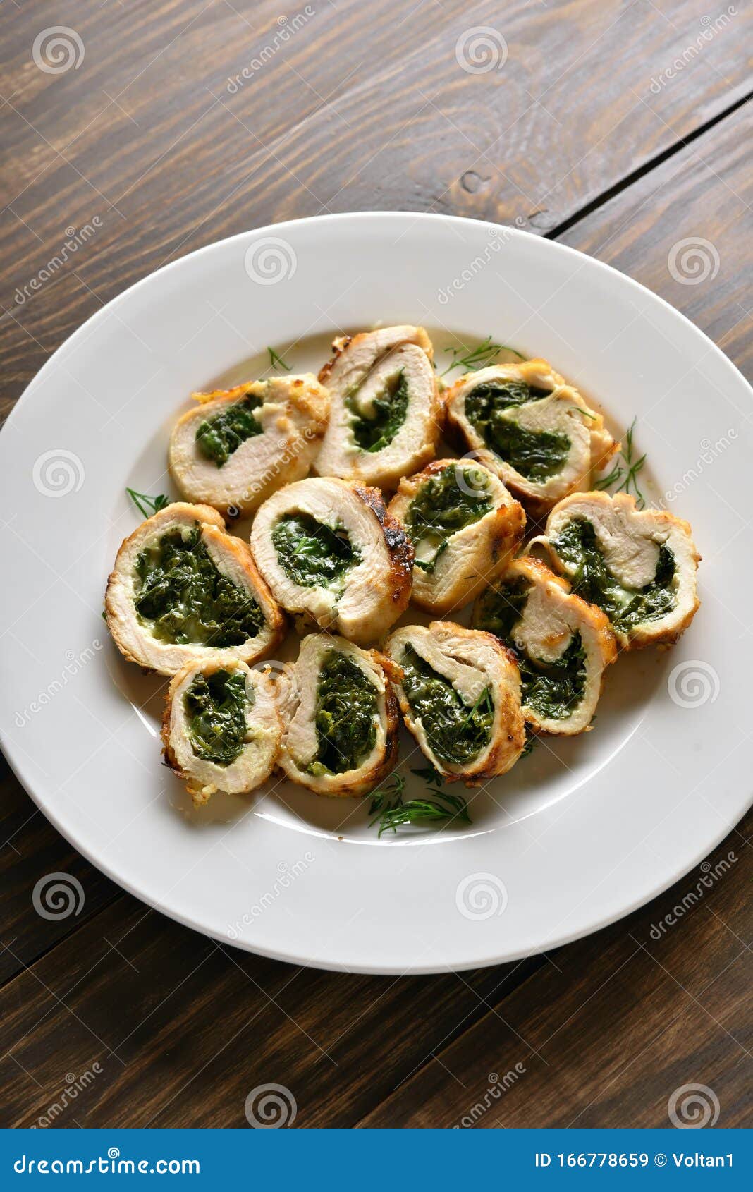 Filete De Frango Recheado Com Espinafre E Queijo Imagem de Stock ...