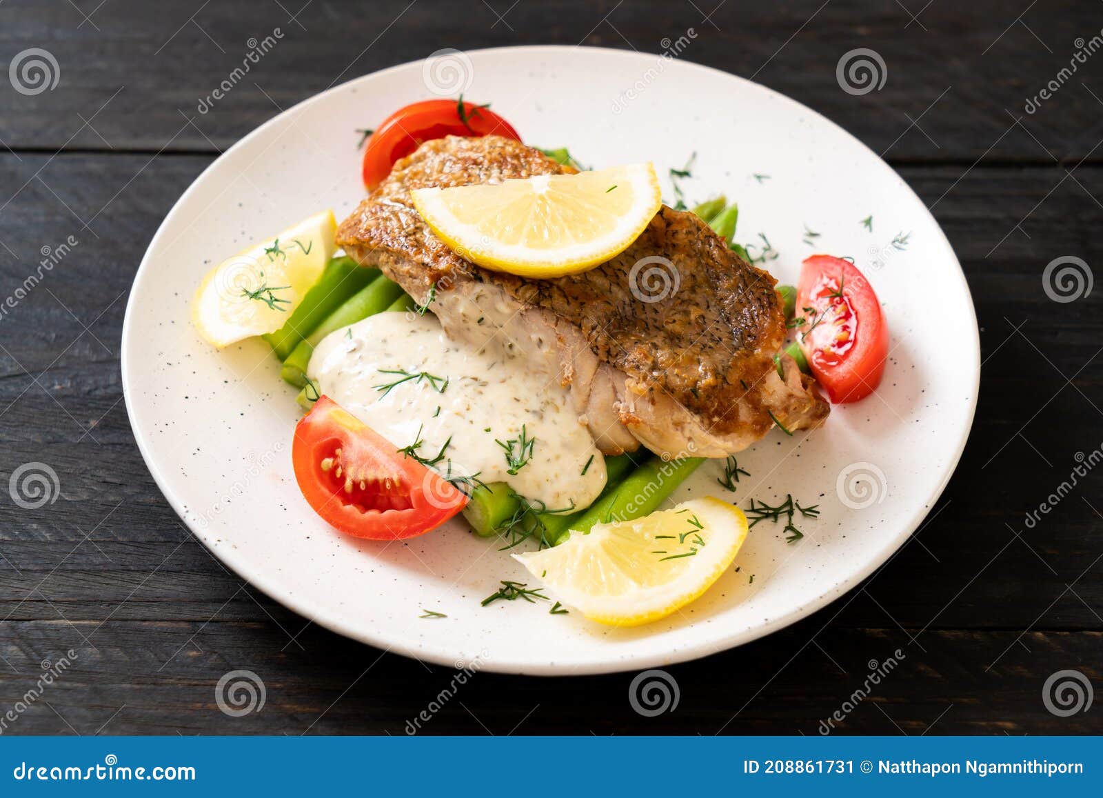 Filete de pargo imagen de archivo. Imagen de cocina - 208861731