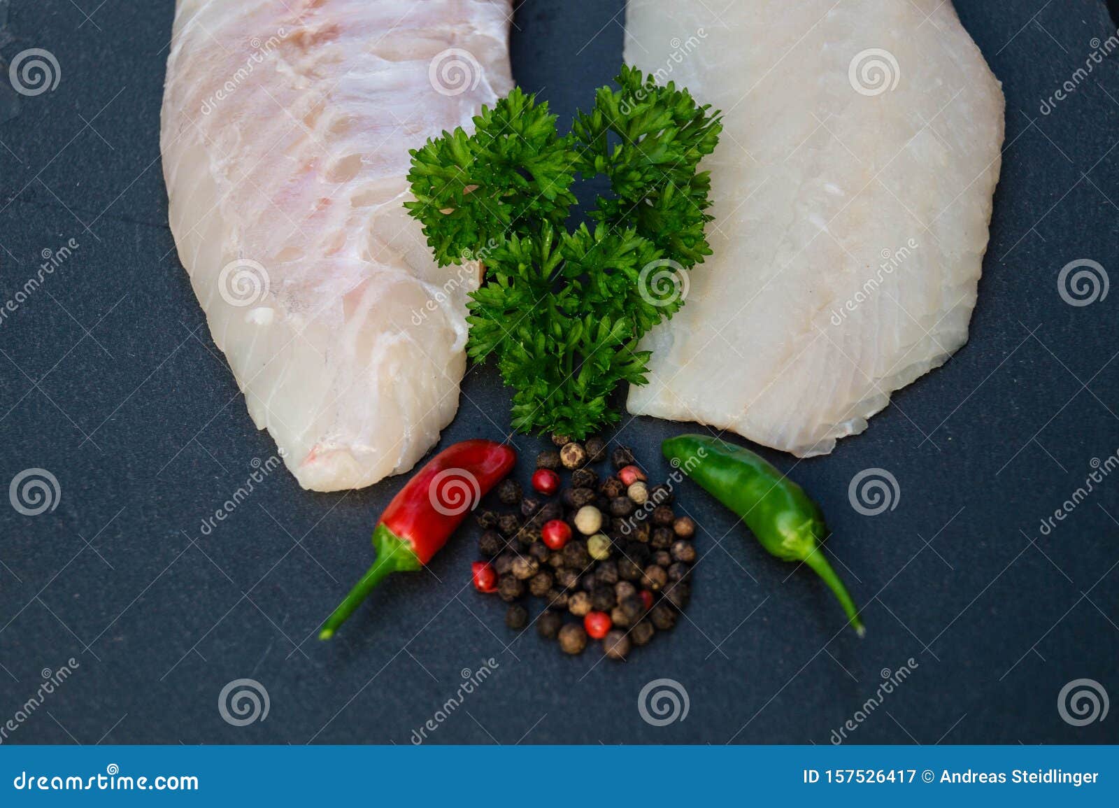 Filete de pargo rojo imagen de archivo. Imagen de sano - 157526417